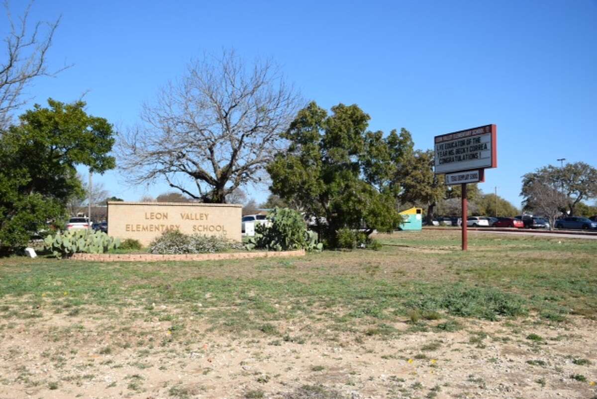 600 students evacuated from San Antonio elementary school after smoke ...