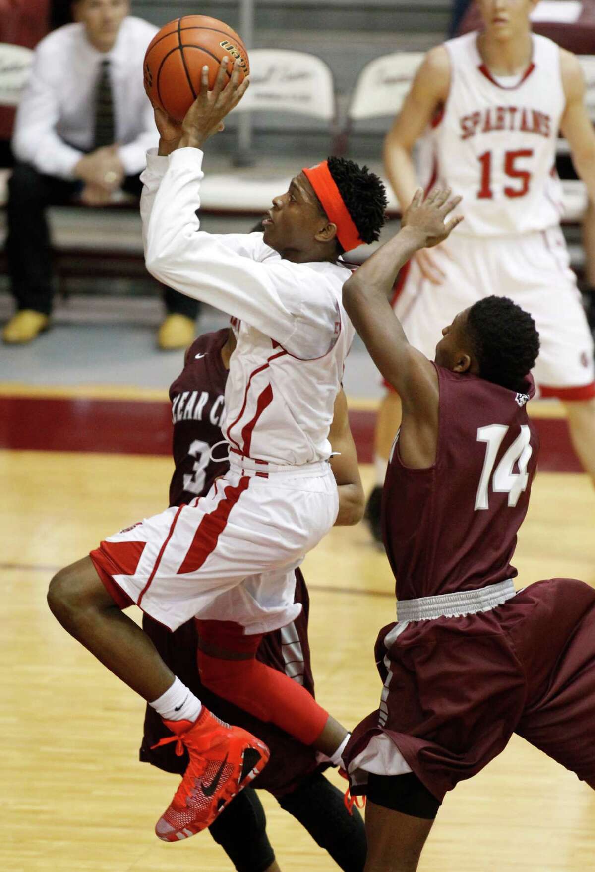 Clear Creek takes down Cypress Lakes en route to regional final matchup ...