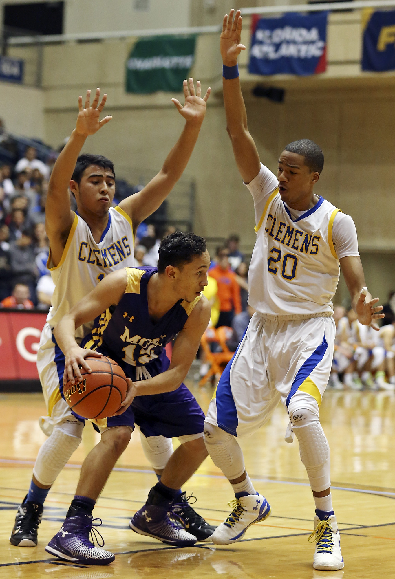 Laredo Alexander, Clemens advance to IV-6A final