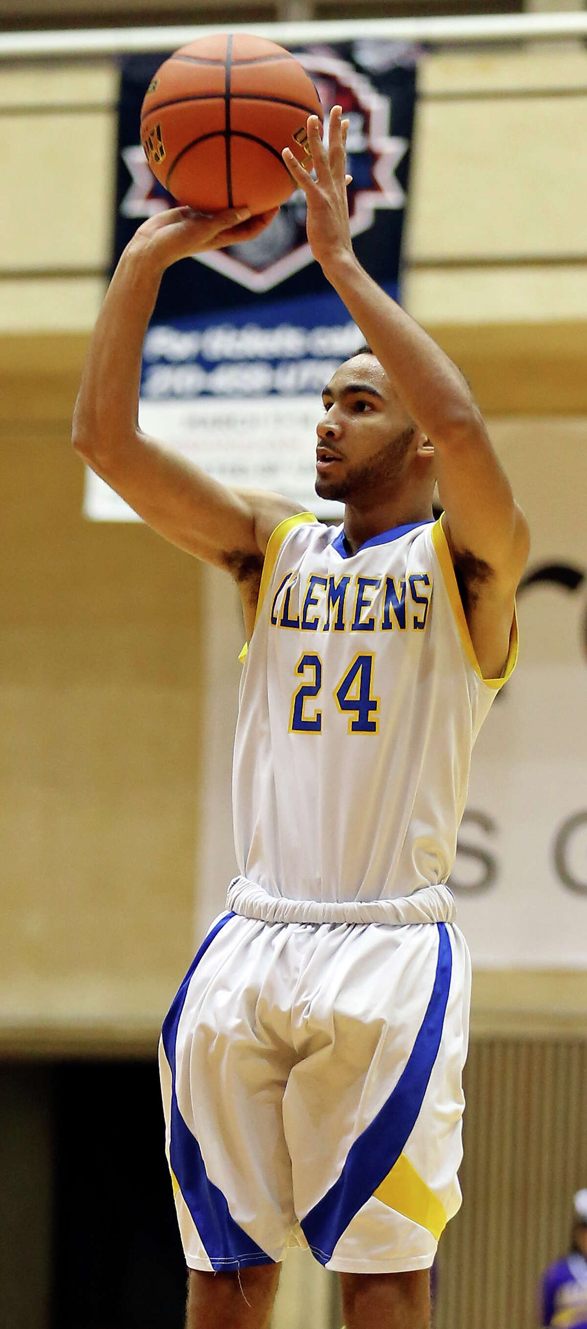 Laredo Alexander, Clemens advance to IV-6A final