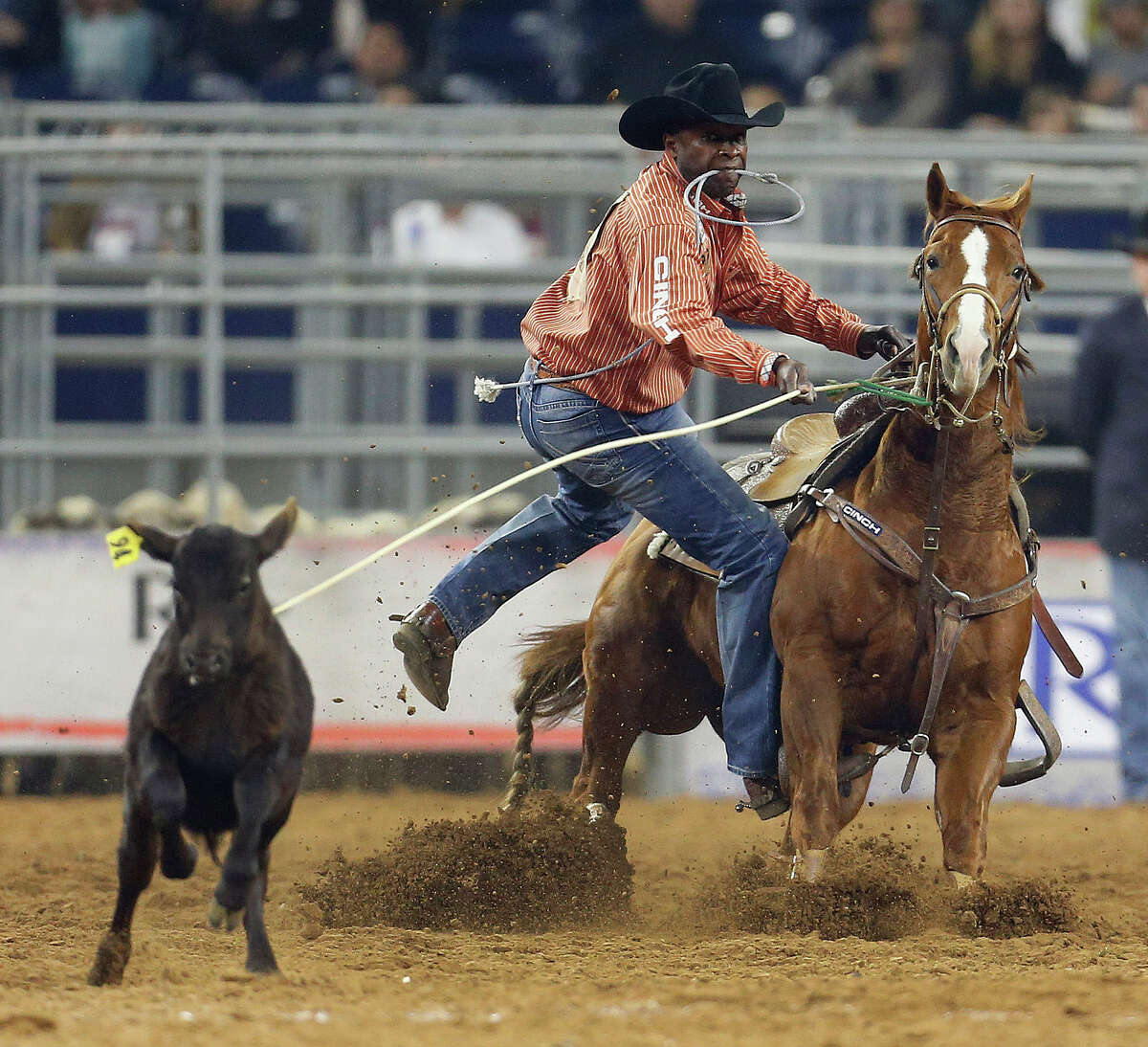 25 year RodeoHouston veteran Fred Whitfield advances out of Super Series II