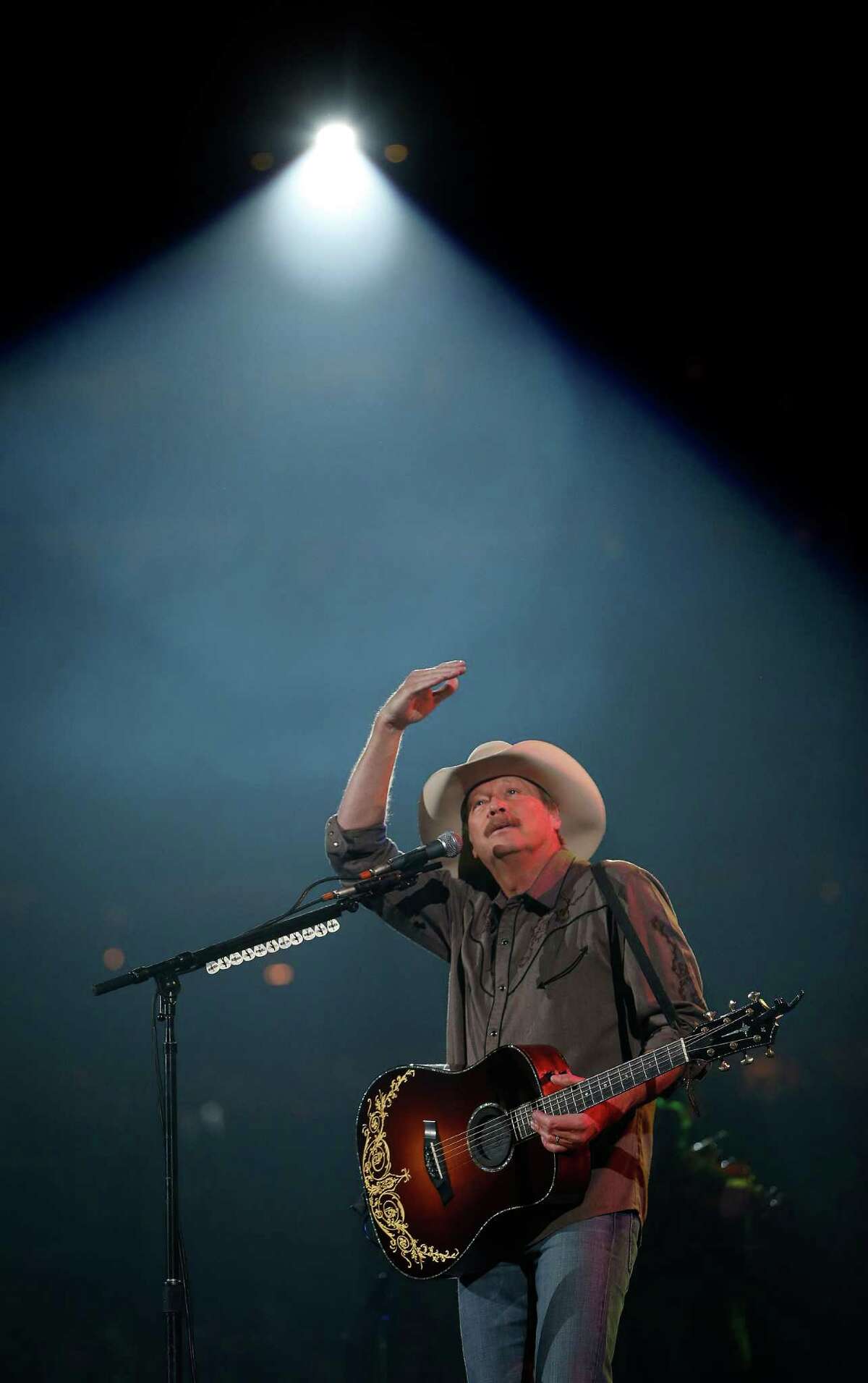 It's not the first rodeo for the charming Alan Jackson