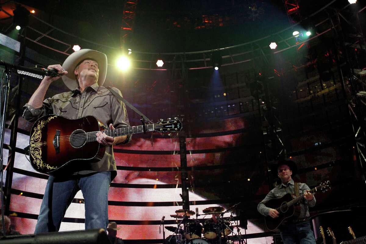 It's not the first rodeo for the charming Alan Jackson
