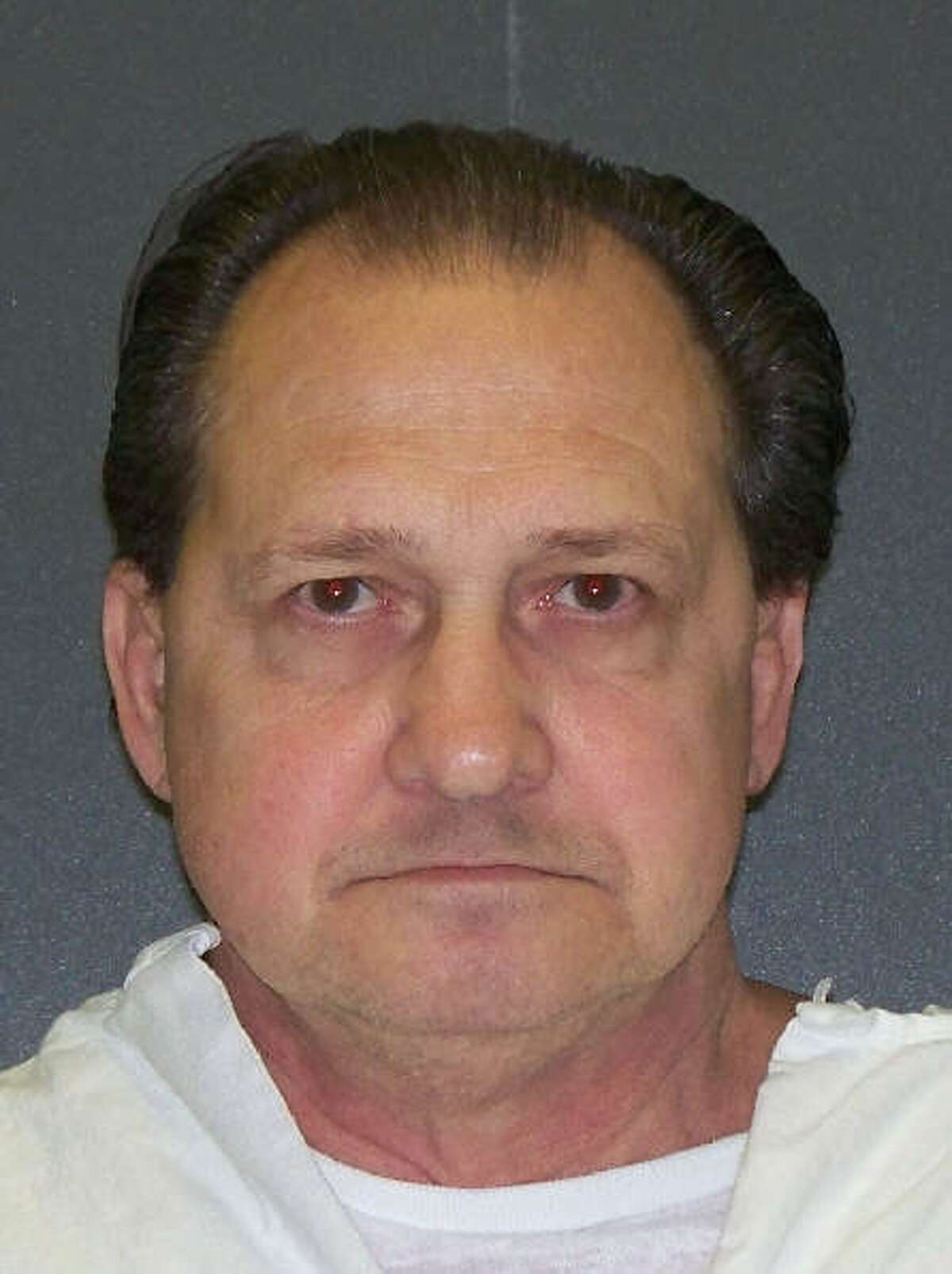 Man who killed wife returns to court for retrial of punishment