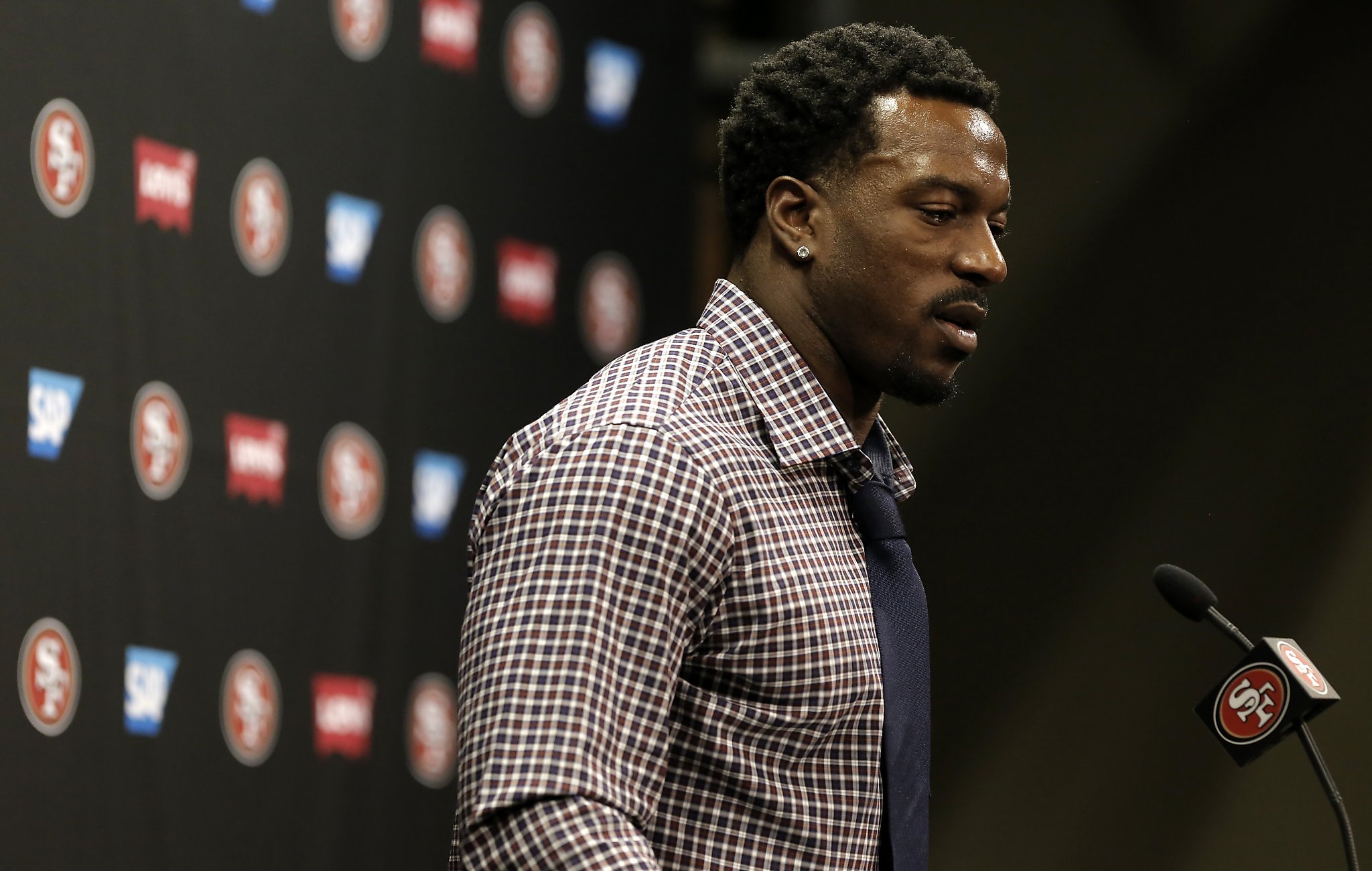 Problema Corporal De Patrick Willis Harassment In The Government