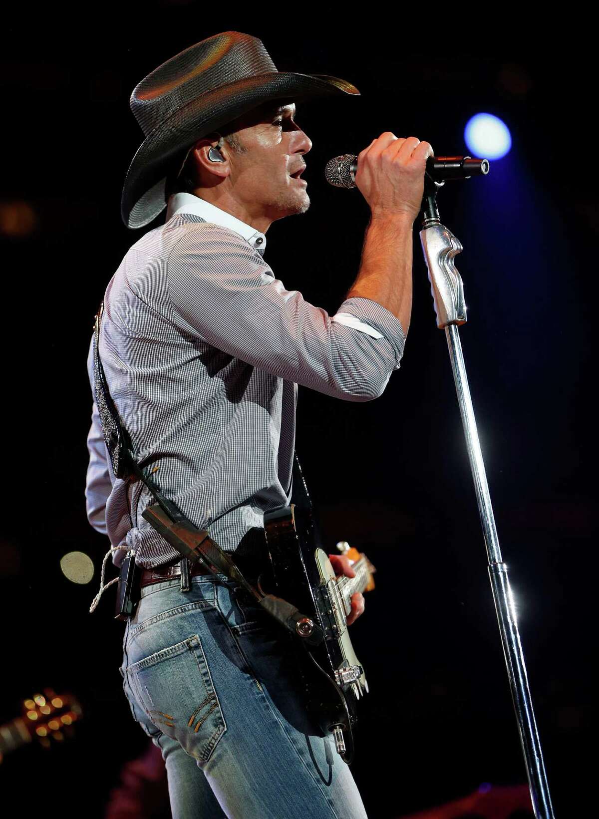 McGraw finds his groove at RodeoHouston