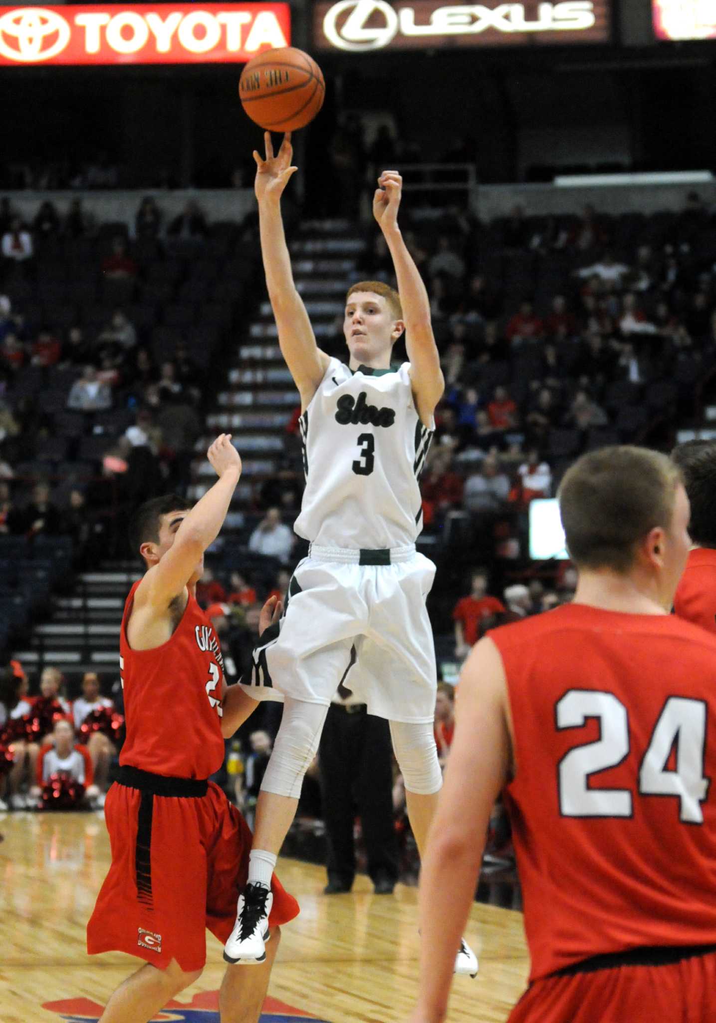 Shen rides defense to title