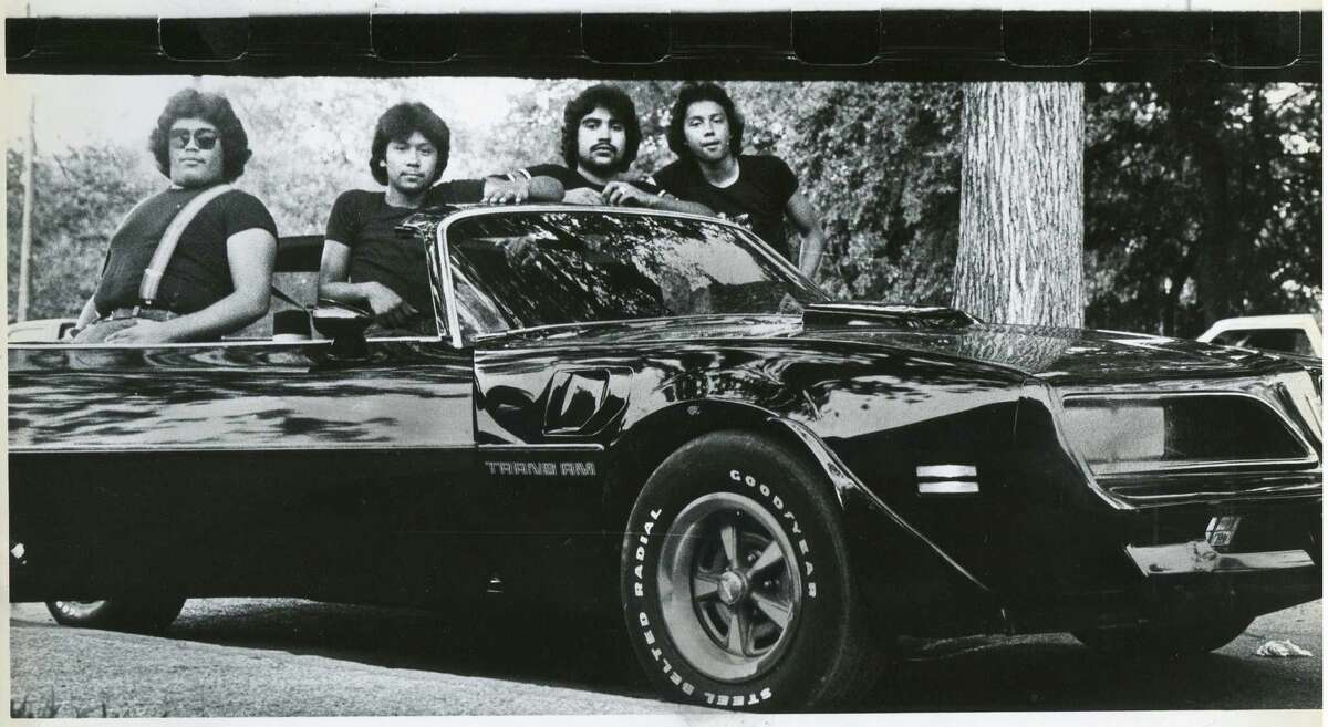Old photographs of Brackenridge Park capture San Antonio family traditions