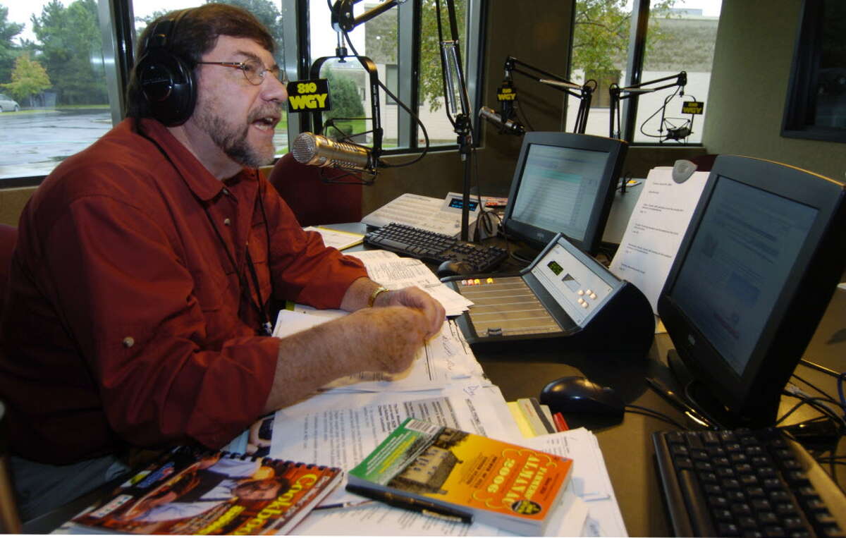 Legendary WGY radio host Don Weeks dies at 76
