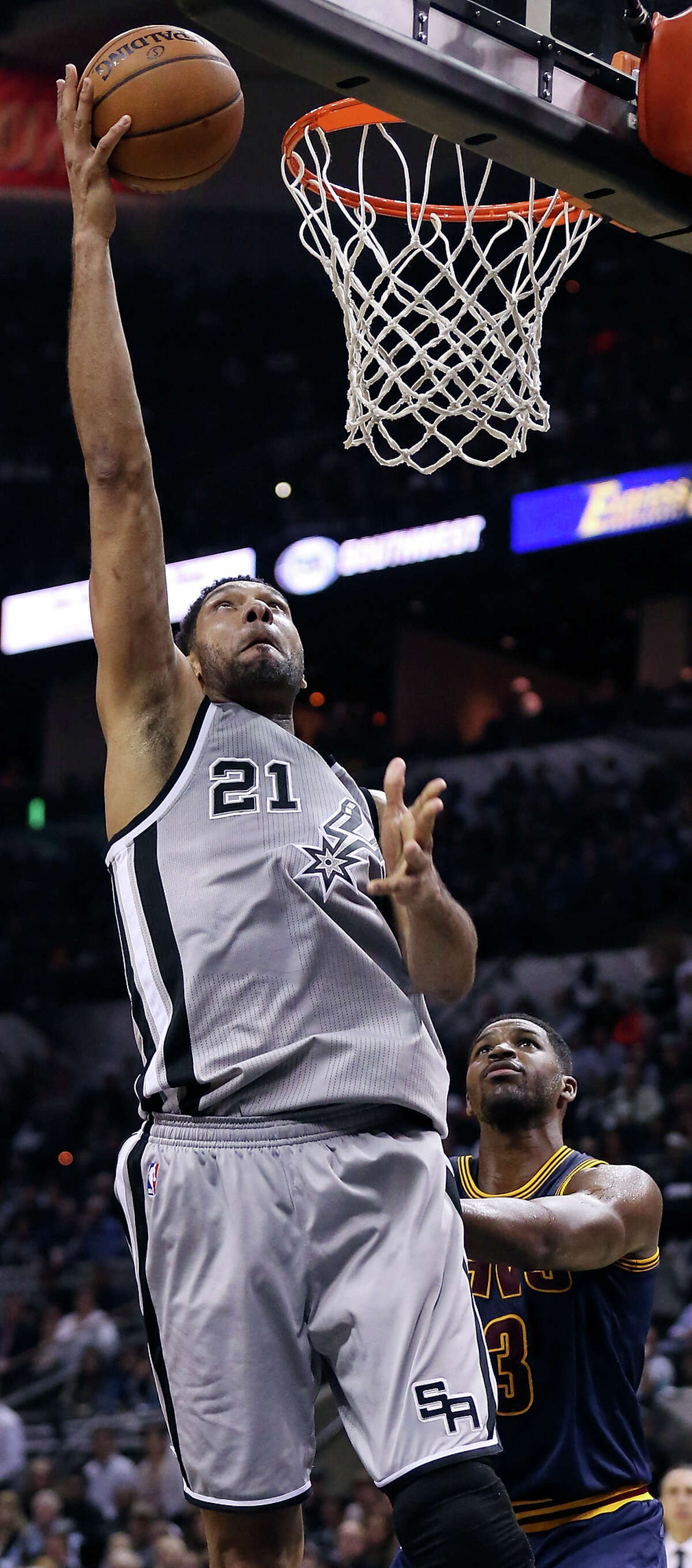 Unconscious Irving, missed free throws doom Spurs