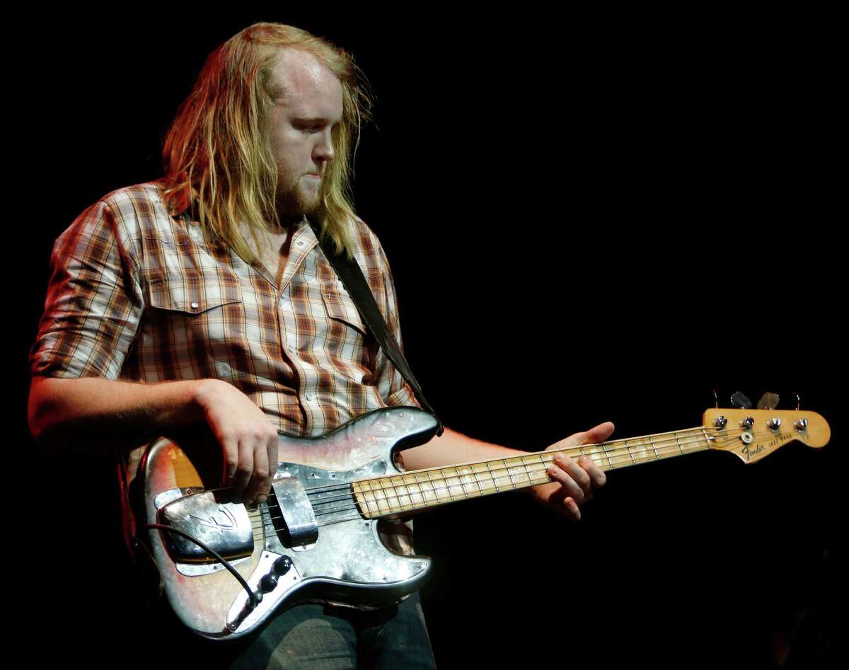 Country music purists flock to RodeoHouston's 'Hideout' tent