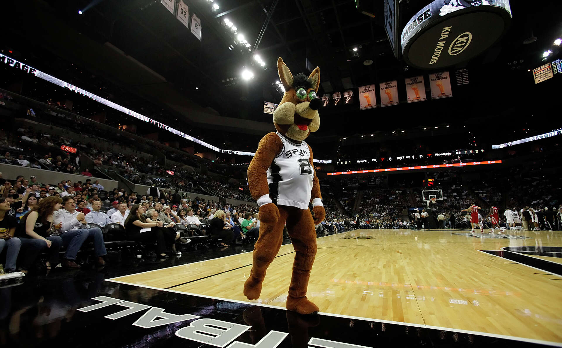22 things every Spurs fan should know about the Coyote