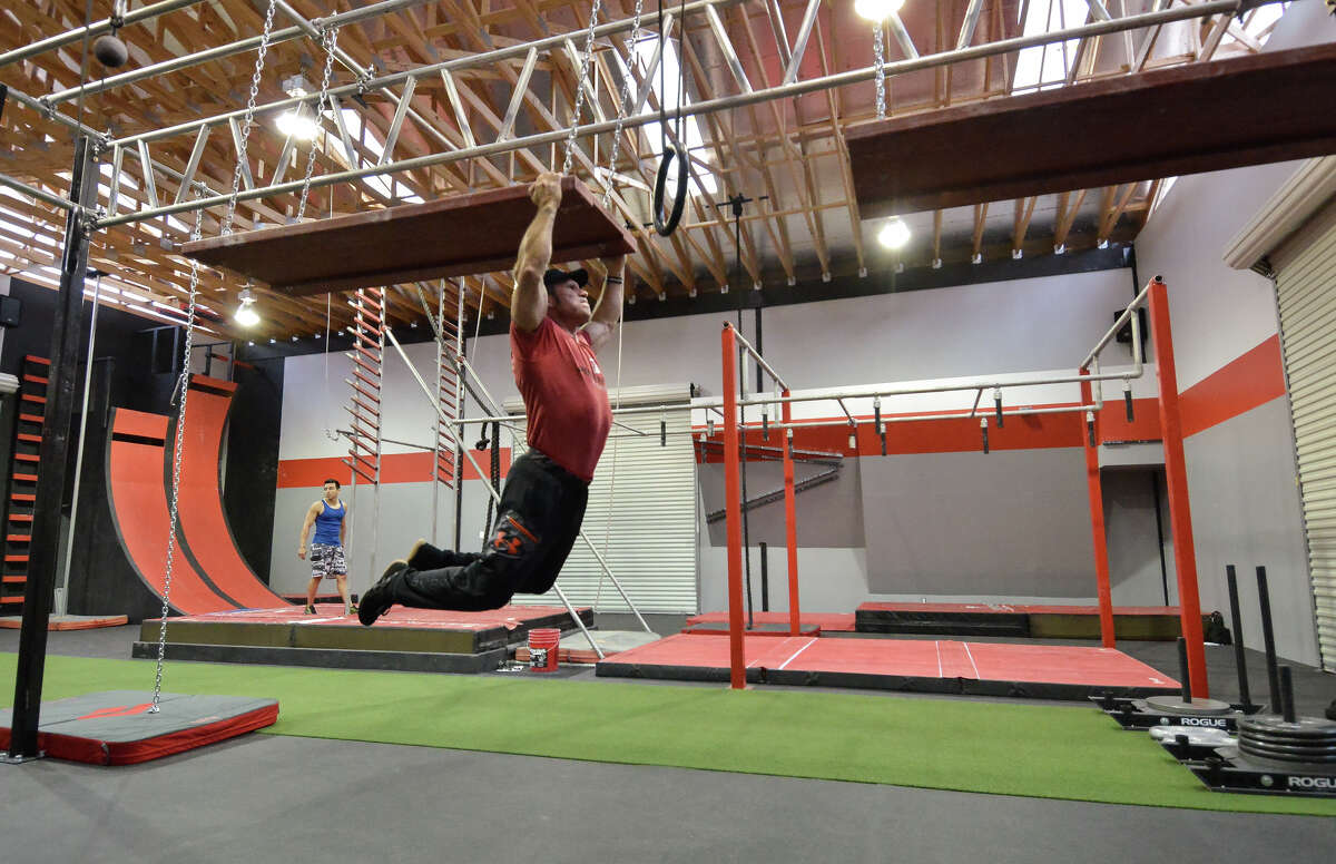 Wannabe ninjas tackle obstacle courses for fun, fitness