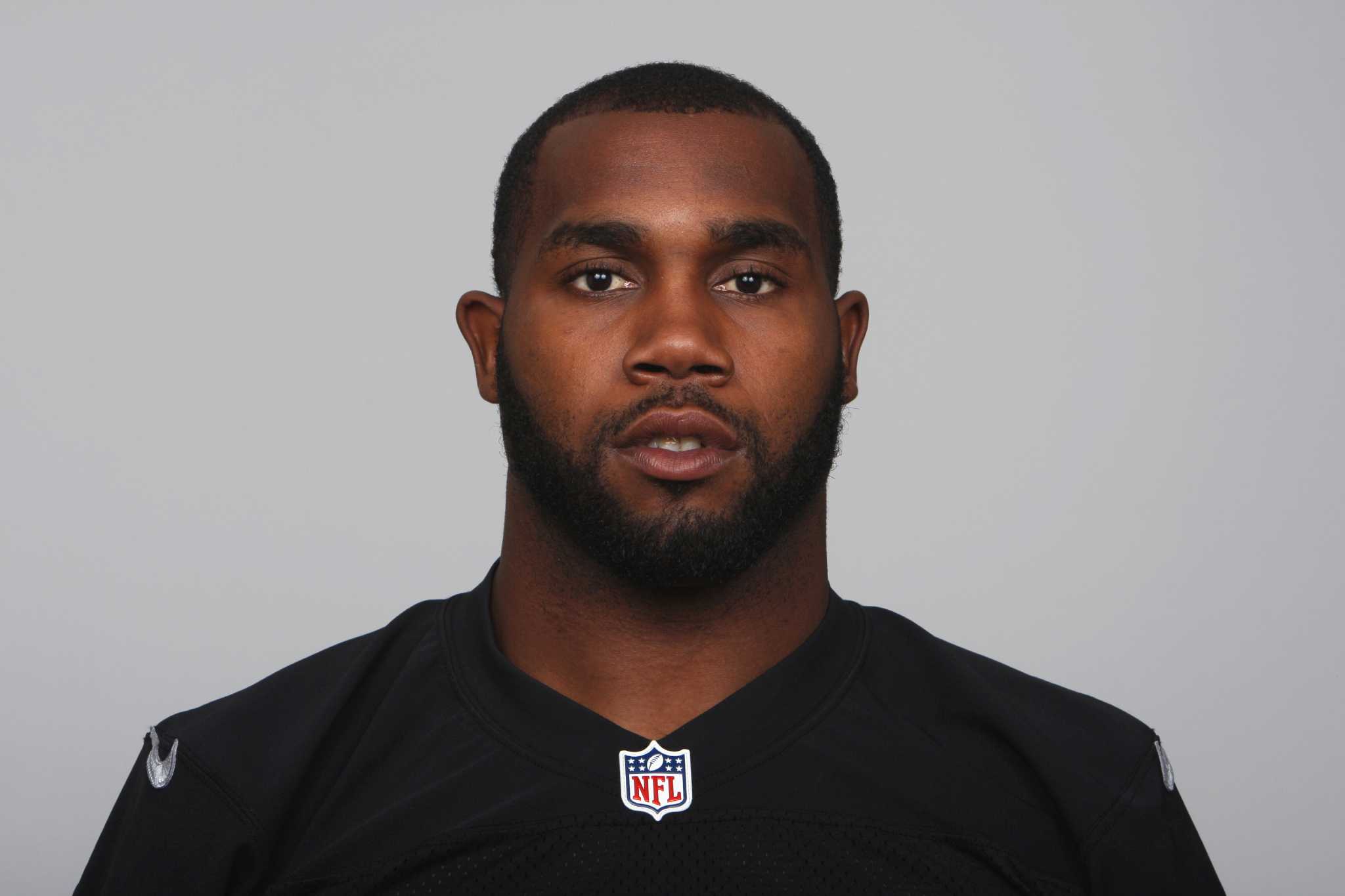 NFL: Cowboys sign McFadden to two-year deal