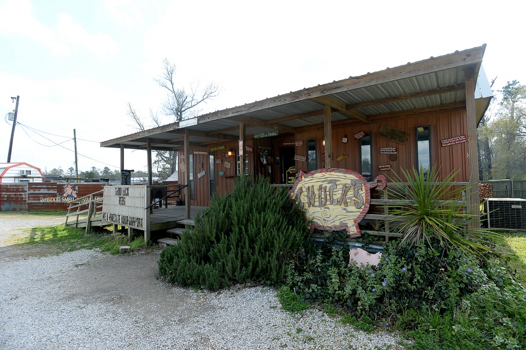 Chuck's BBQ & Burgers