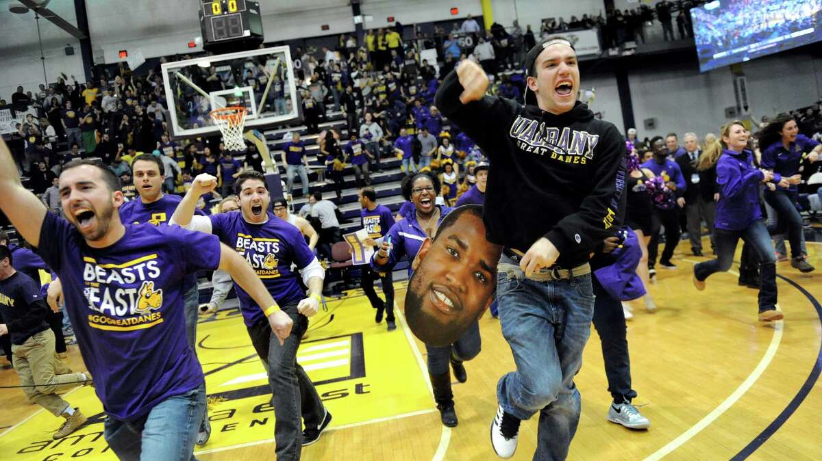 Peter Hooley's 3 sends UAlbany basketball back to NCAA Tournament