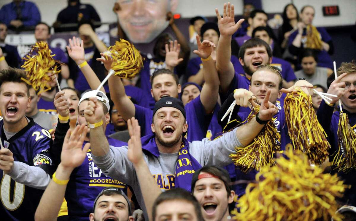 Peter Hooley's 3 sends UAlbany basketball back to NCAA Tournament