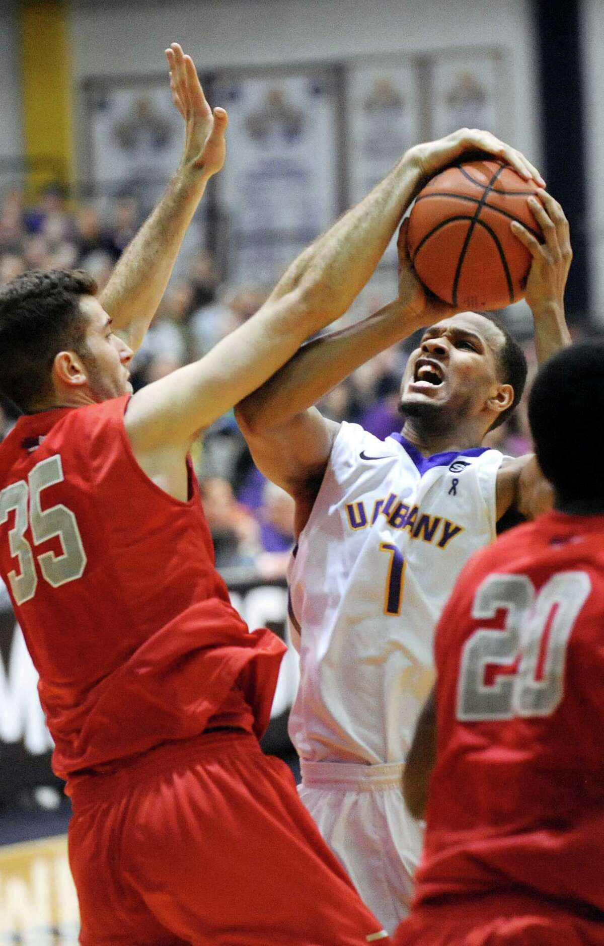 Peter Hooley's 3 sends UAlbany basketball back to NCAA Tournament