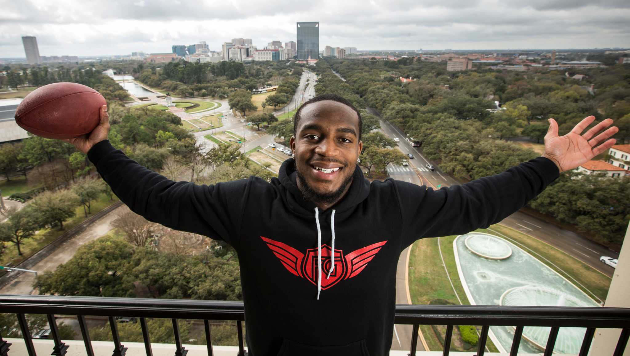 Before Jackson can remain a Texan, agent and GM must do a dance