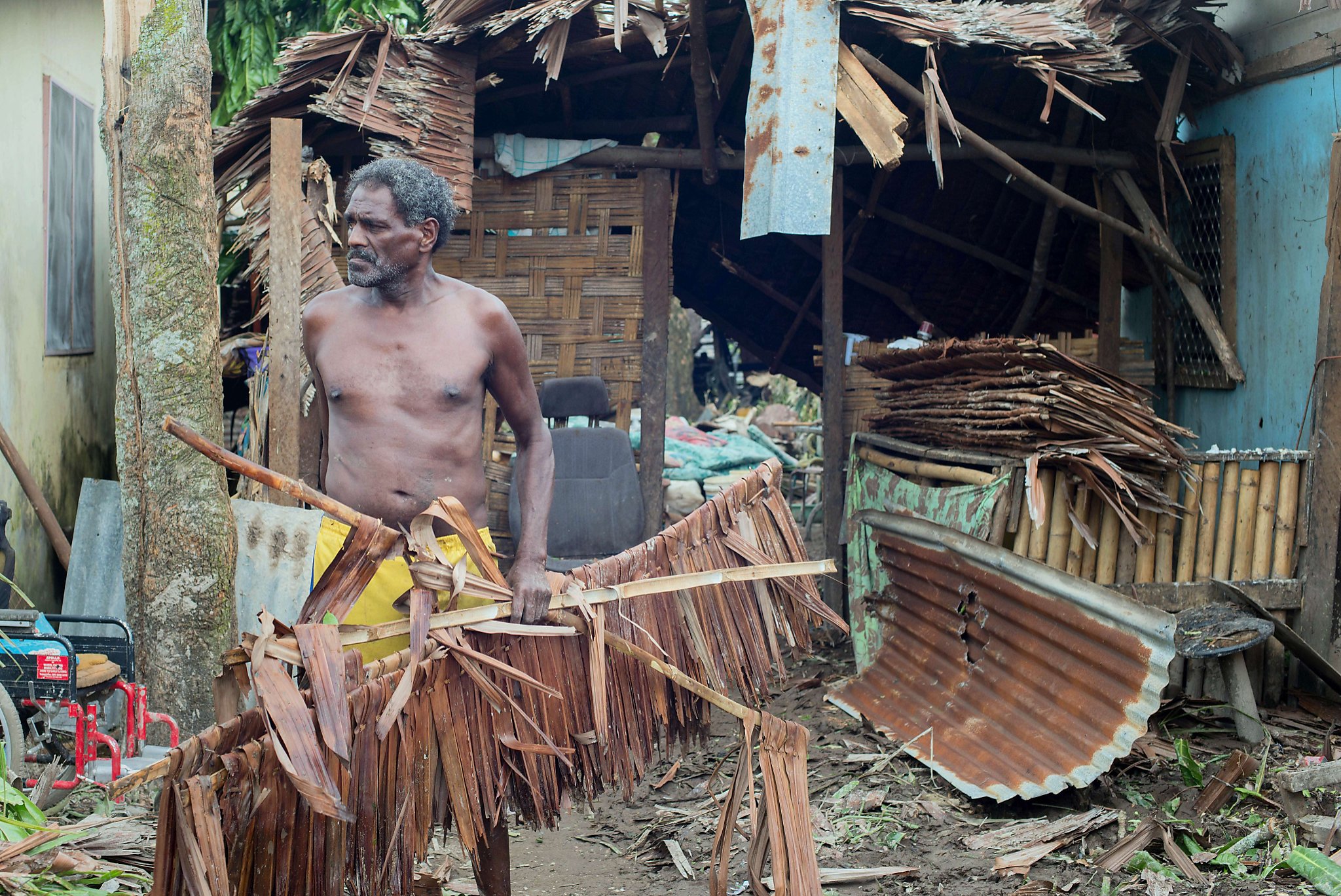 Extent of damage from Vanuatu cyclone hard to nail down
