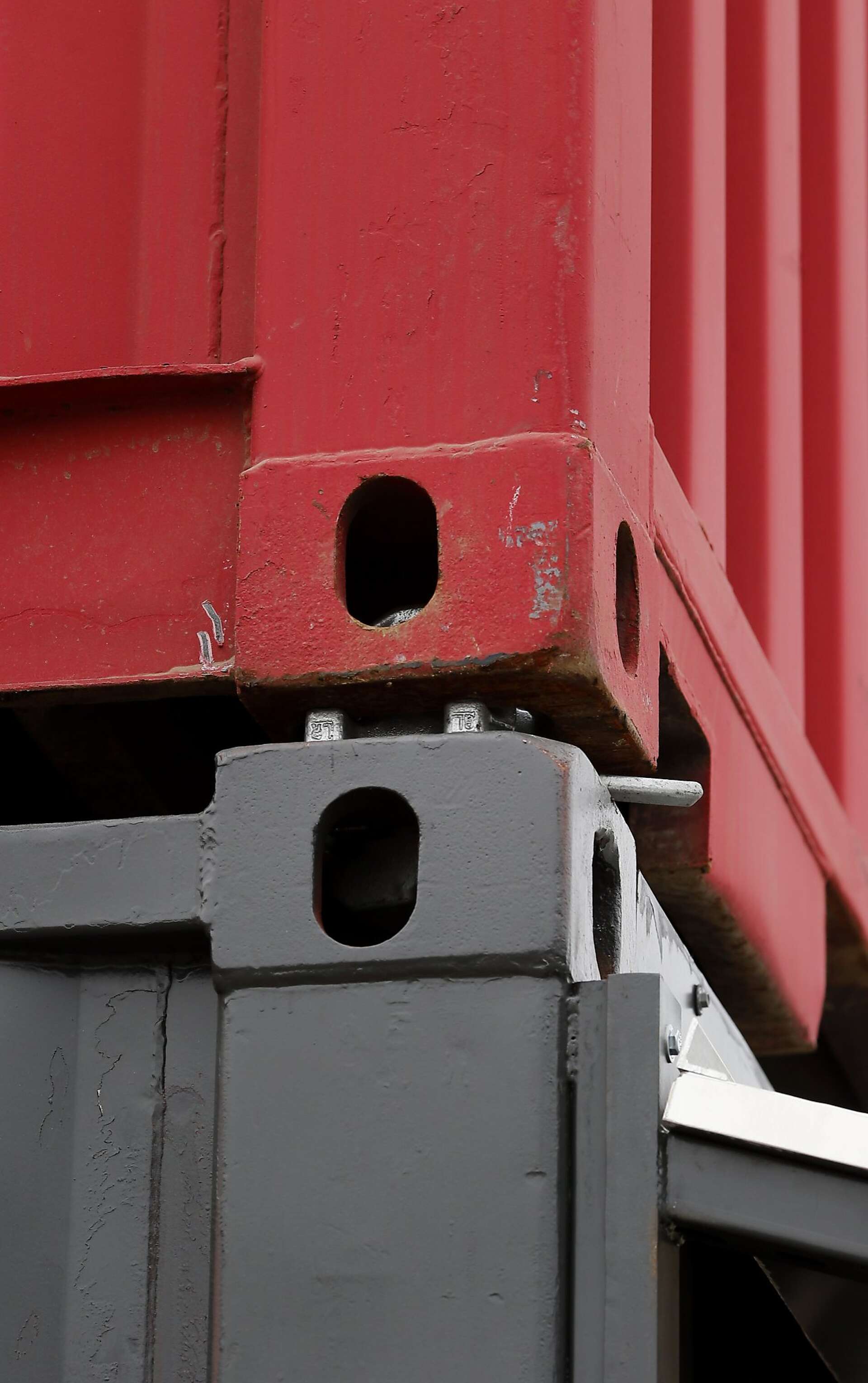 Urban-chic shipping pods catch on in Giants development