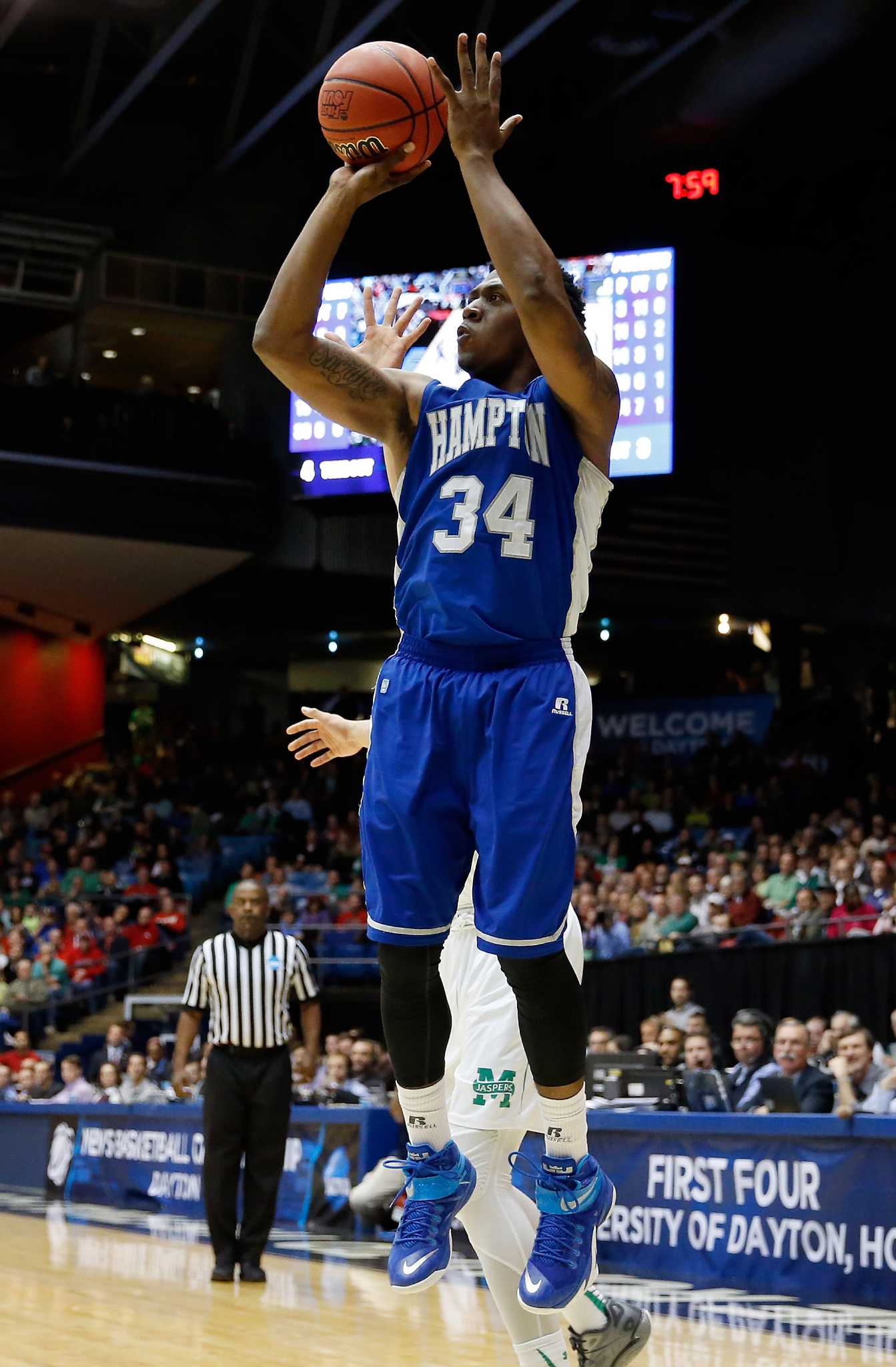 Jaspers an upset victim in opener