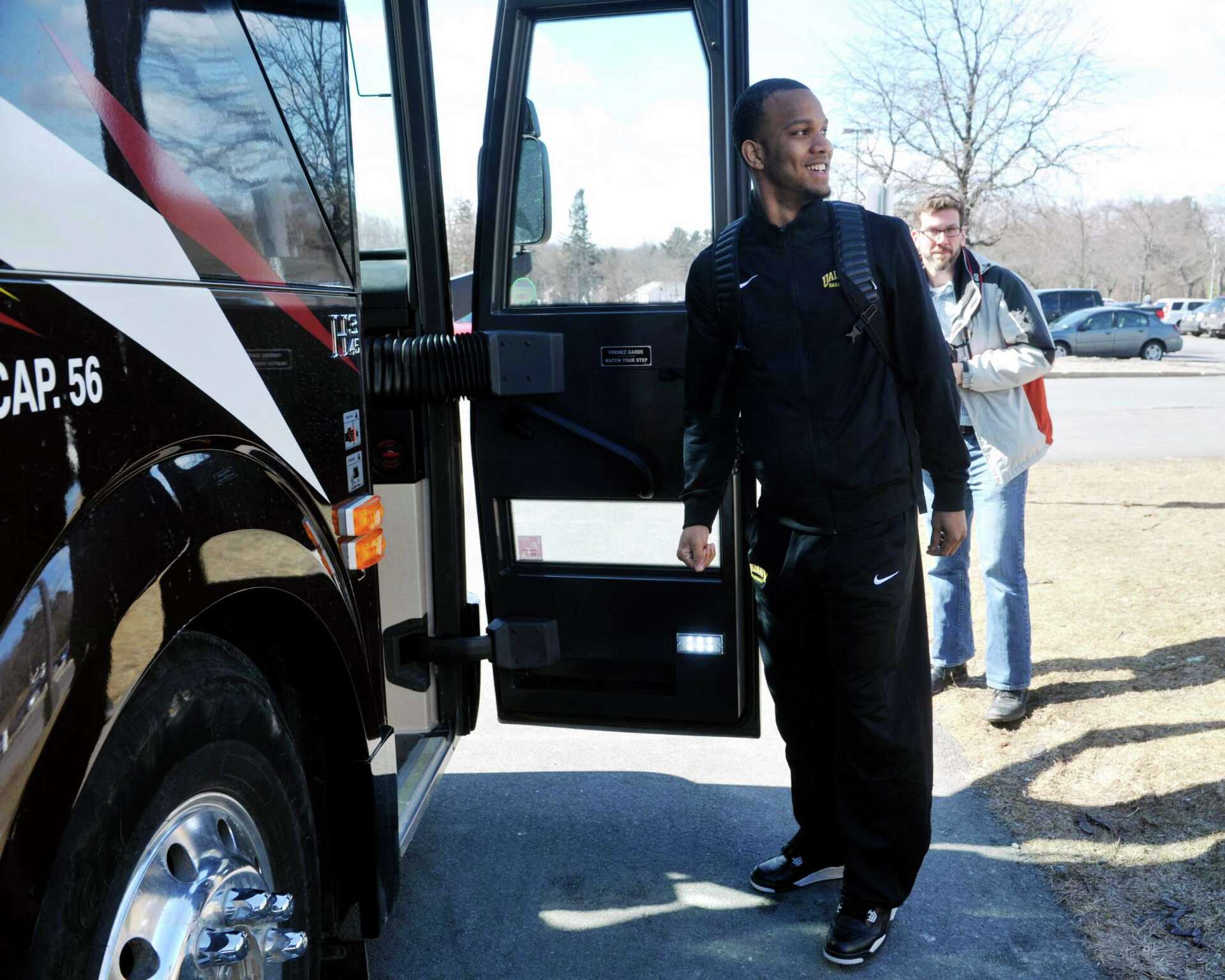 Peter Hooley forms bond with UAlbany basketball great Jamar Wilson