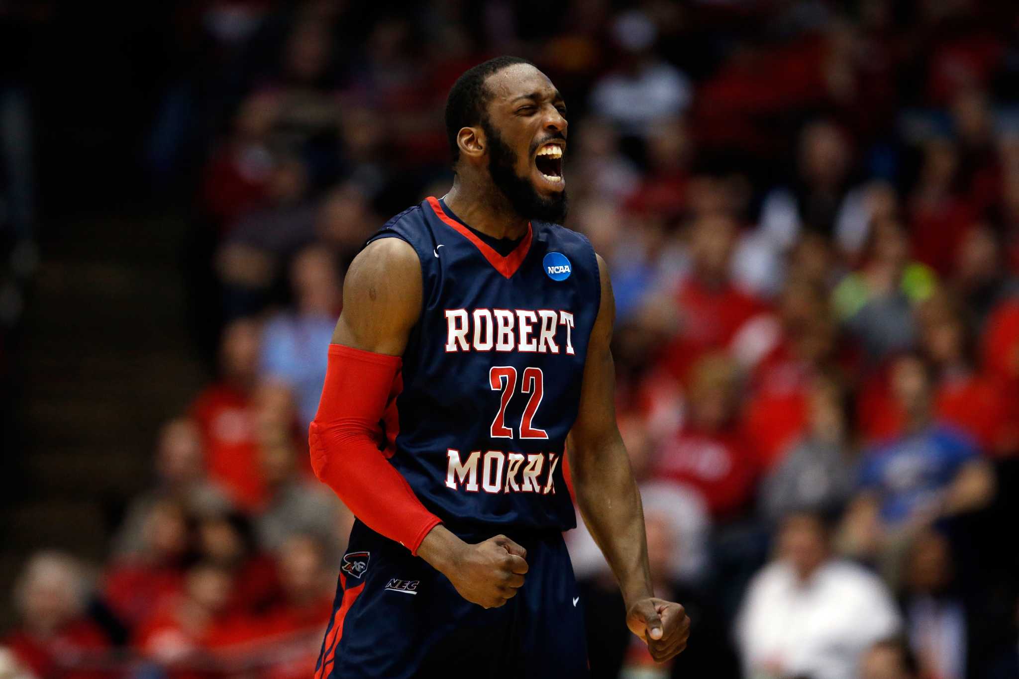 Robert Morris rallies to get past North Florida