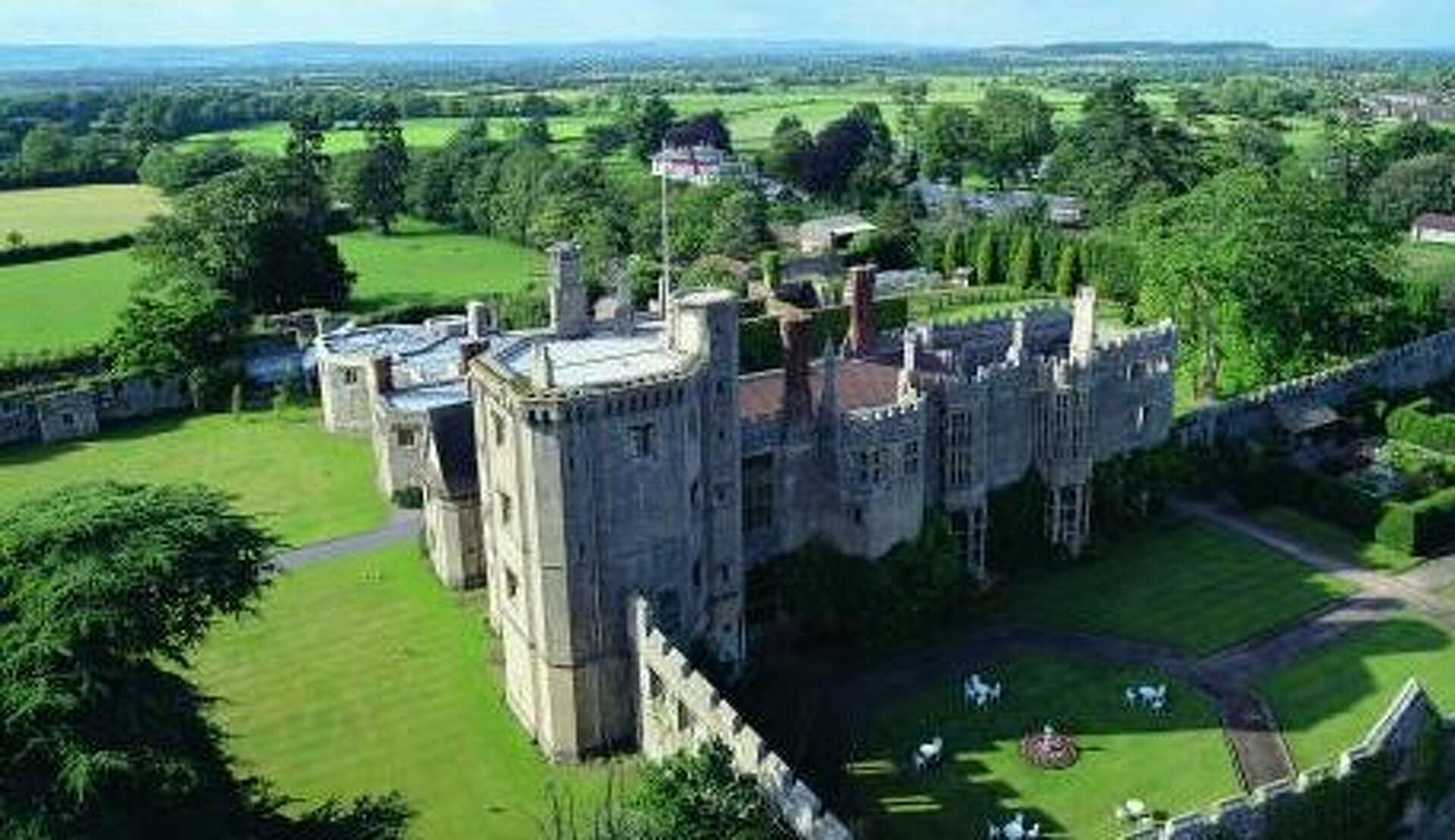 5 castles we bet Cinderella would love