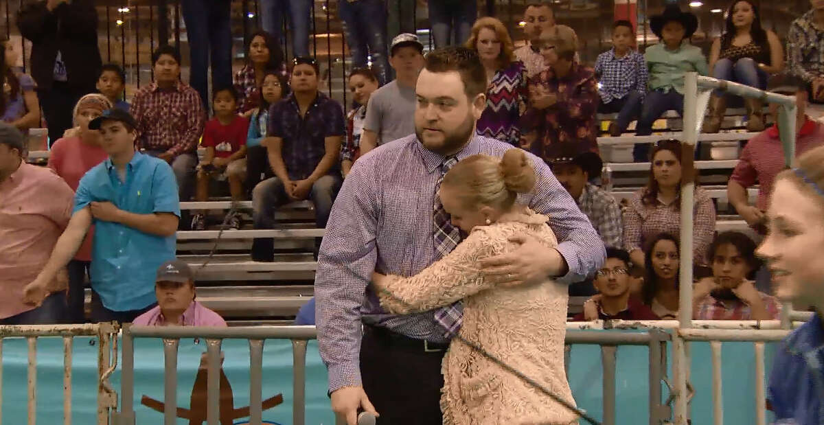 Rodeo pig judging fulfills girl's Make-a-Wish dream