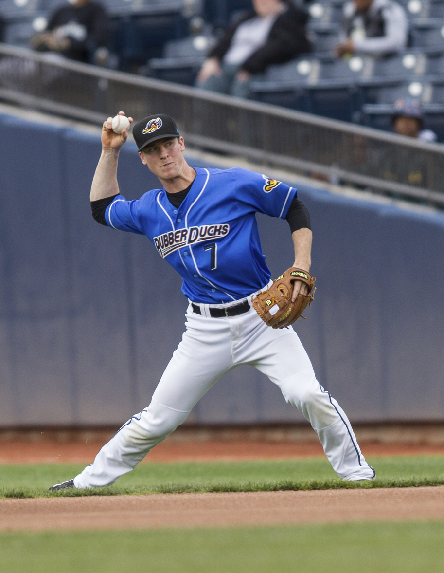 A’s Joey Wendle appears to be Mark Ellis 2.0