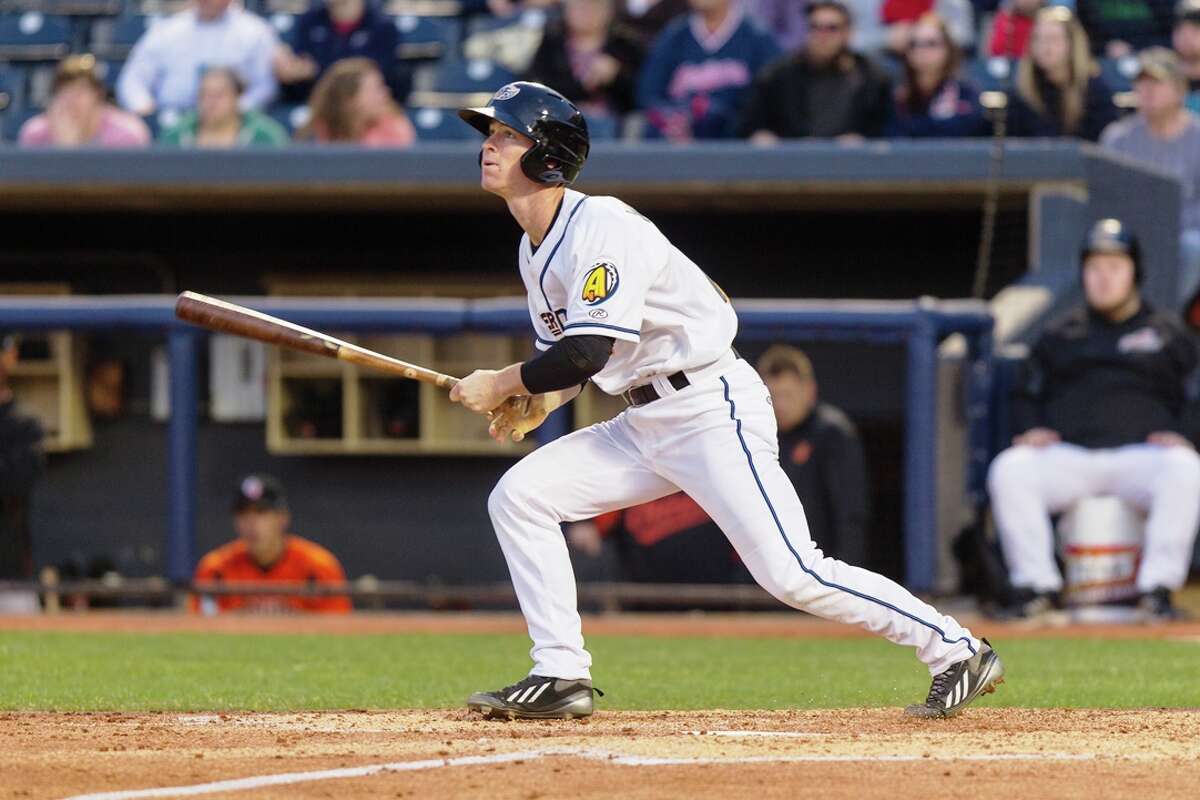 A’s Joey Wendle appears to be Mark Ellis 2.0