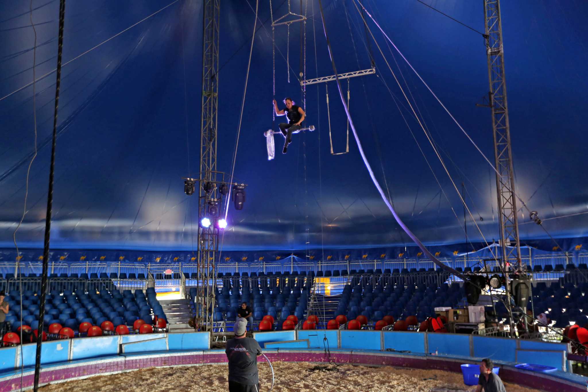 Mexico's Circus Aguilar hits Houston