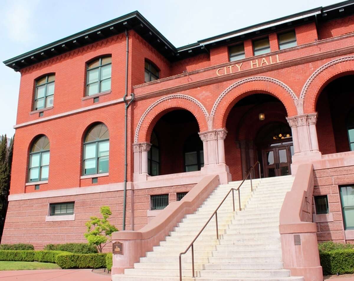 6 places to check out on Santa Clara Ave., Park Street in Alameda