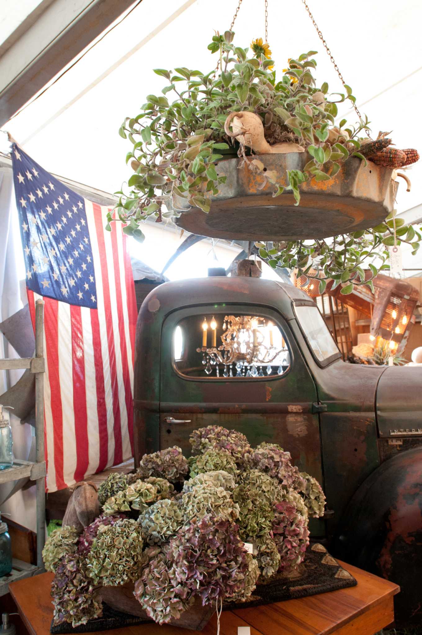 Here's how to shop Round Top and nearby antiques fests