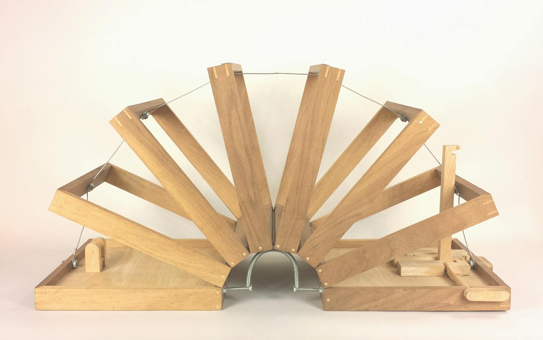 'Funnel Tunnel' sculptor's show reveals personal side