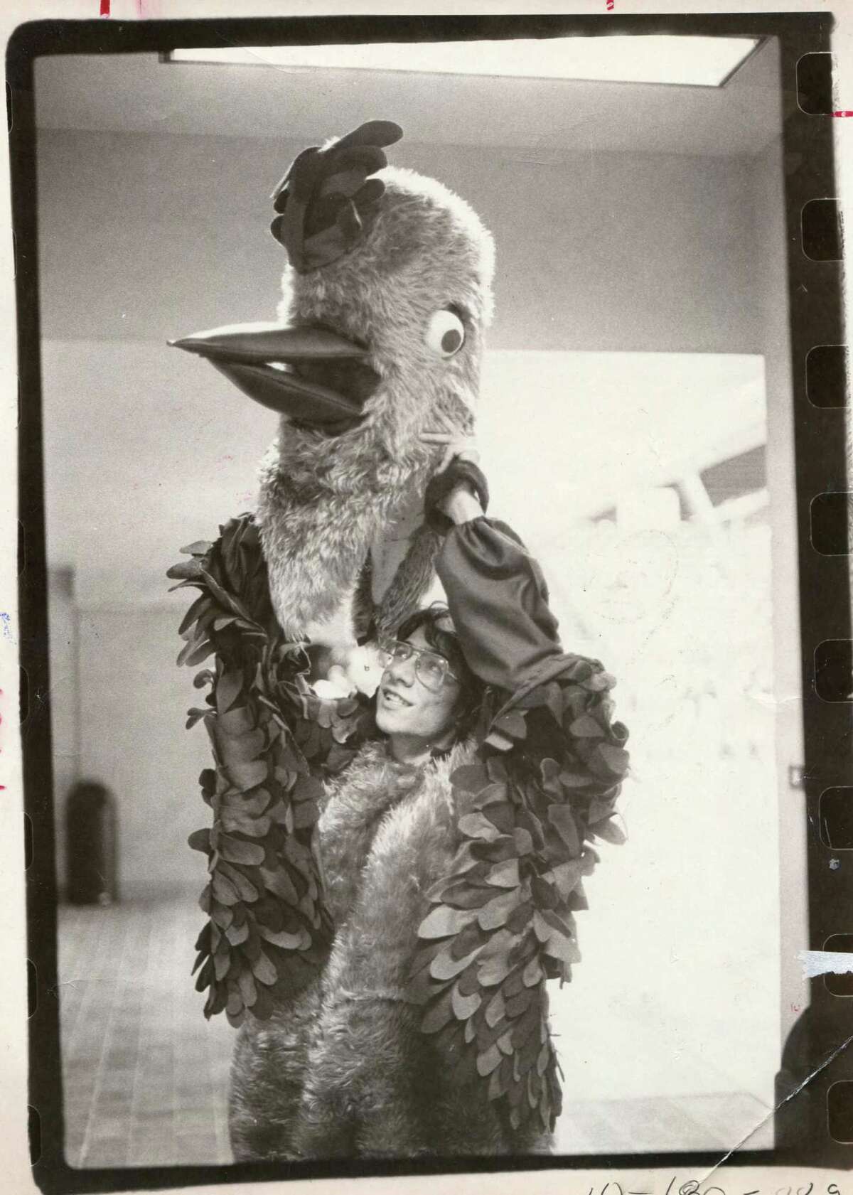 Old school photos of San Antonio college kids before student debt was a ...