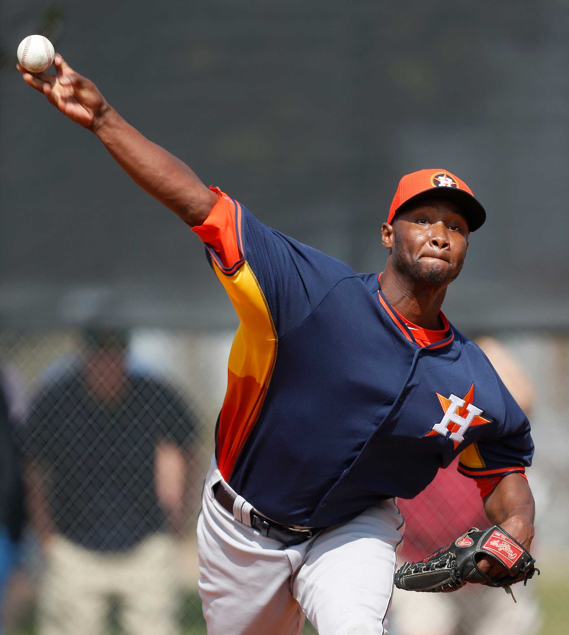 Deduno, Wojciechowski battle for roster spots with Astros