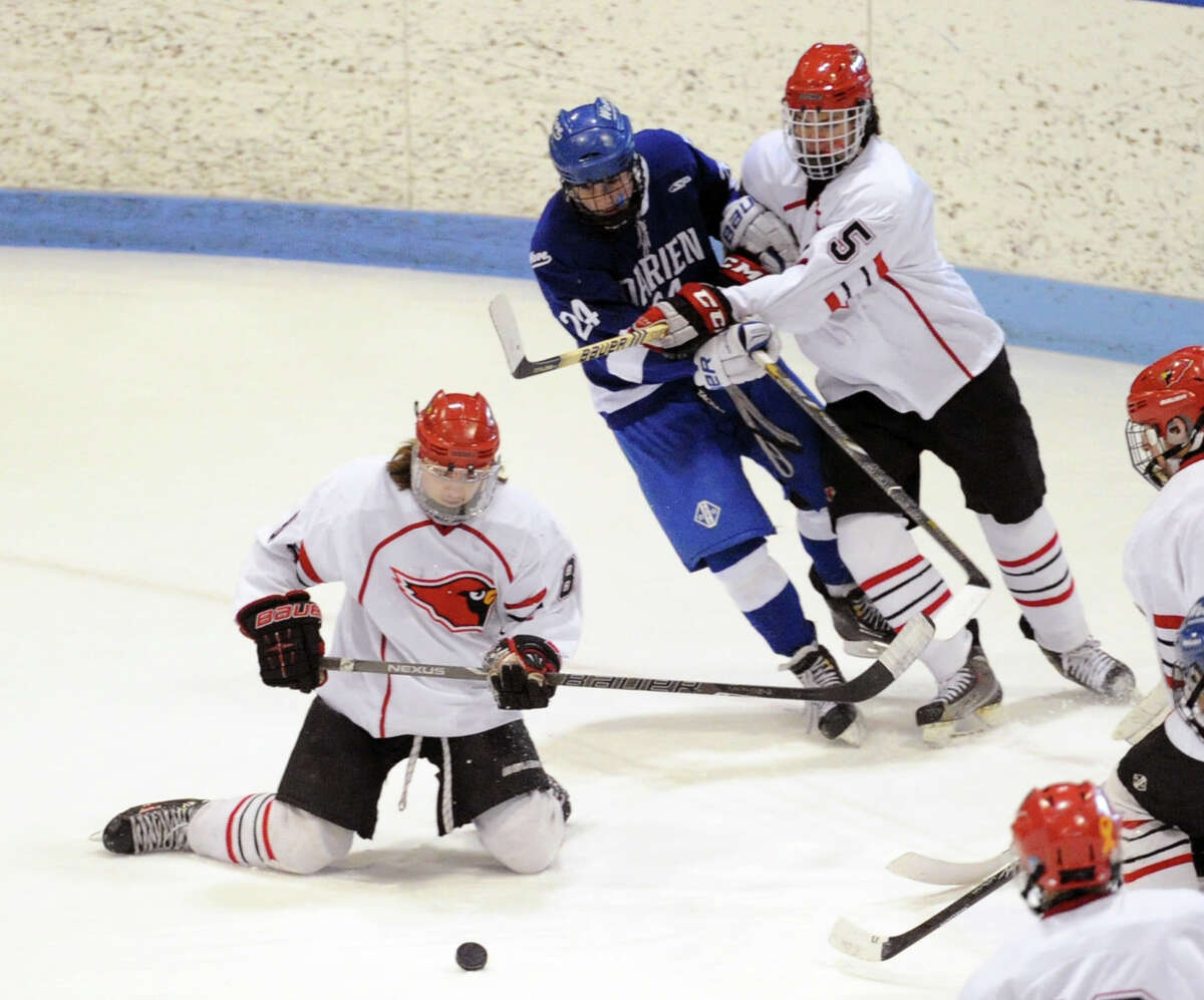 Darien beats Greenwich 1-0 for Divison I hockey championship.