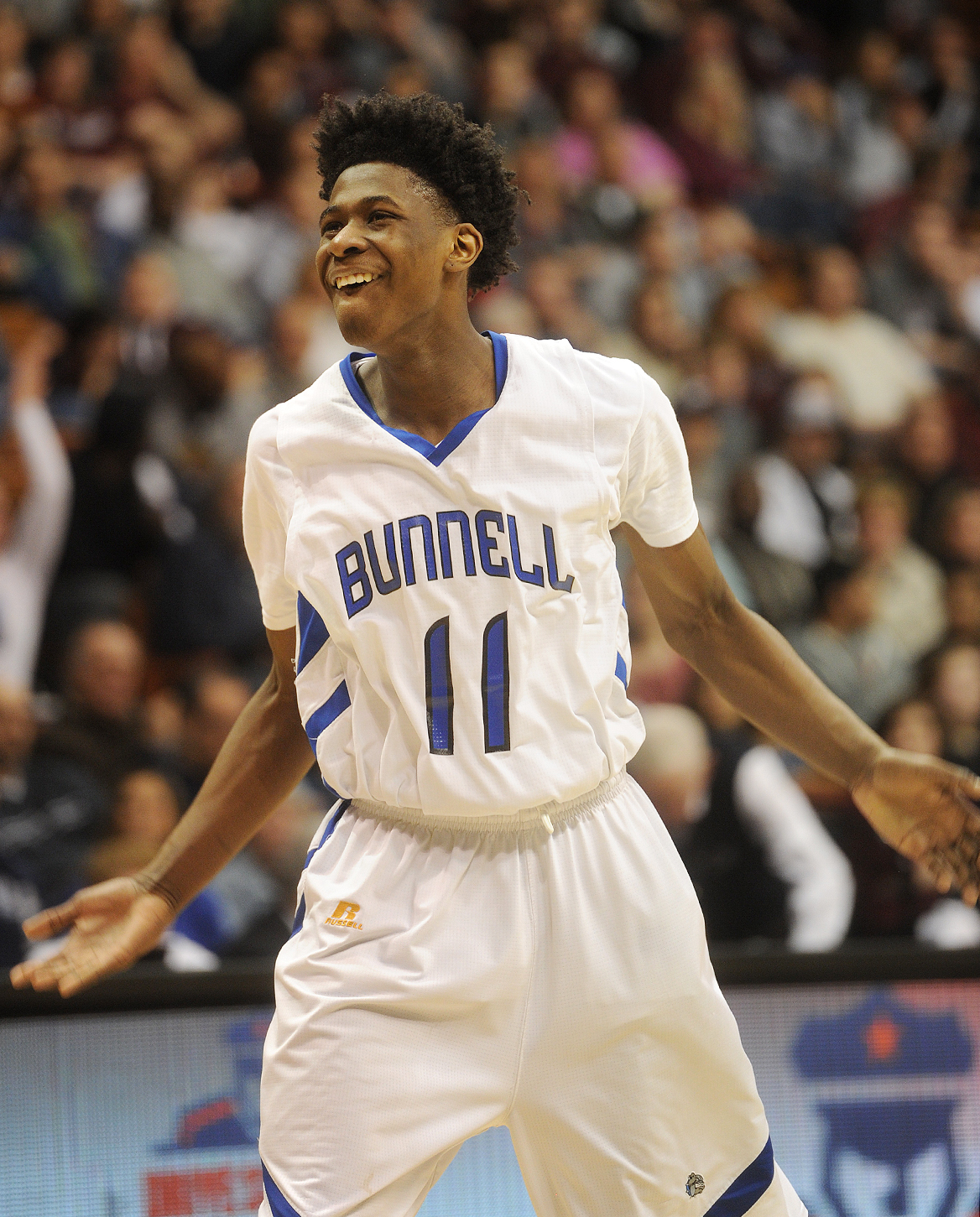 Bunnell beats Naugatuck for first state championship