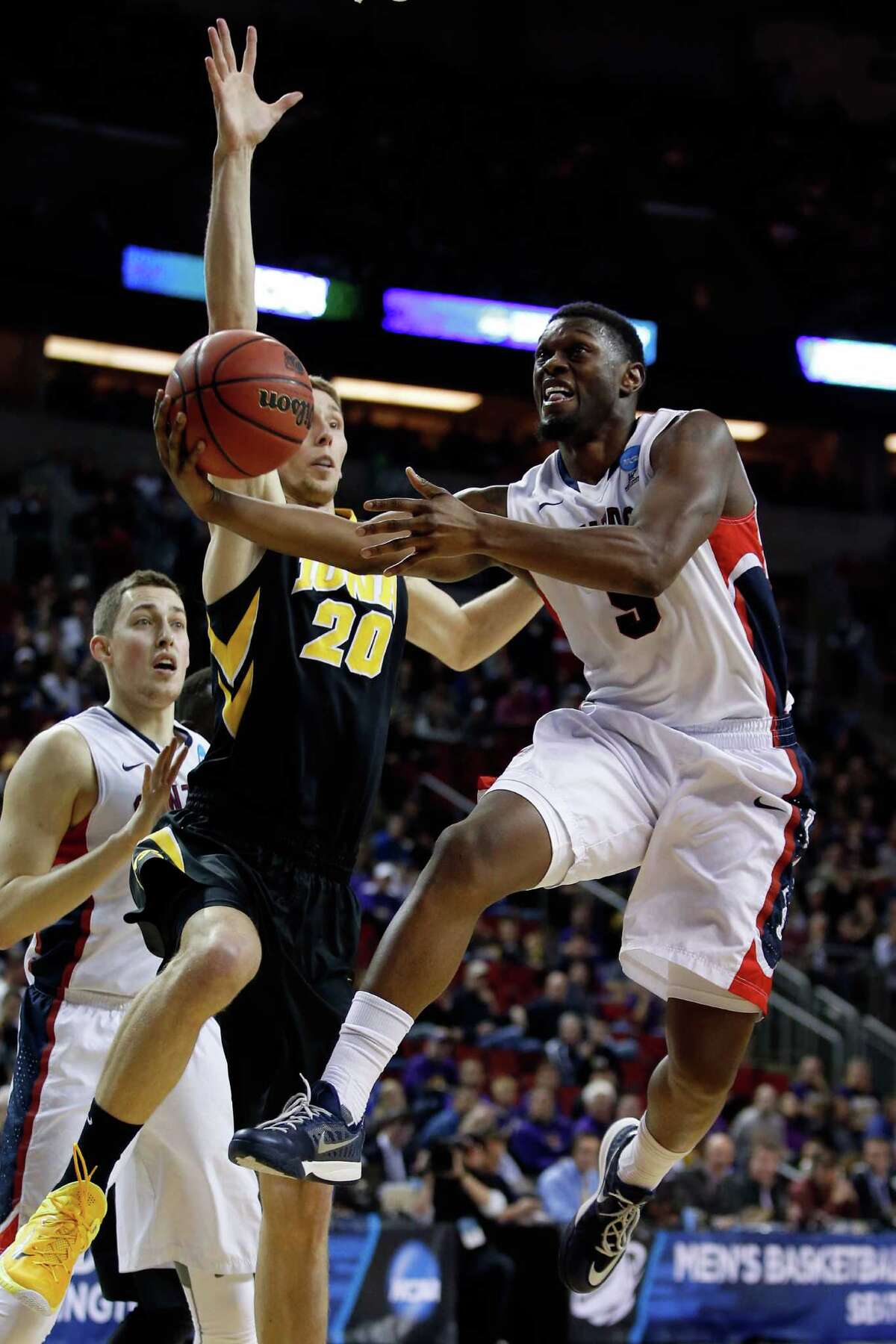 Kent native, ex-Gonzaga star Gary Bell Jr. returning to Zags as grad ...