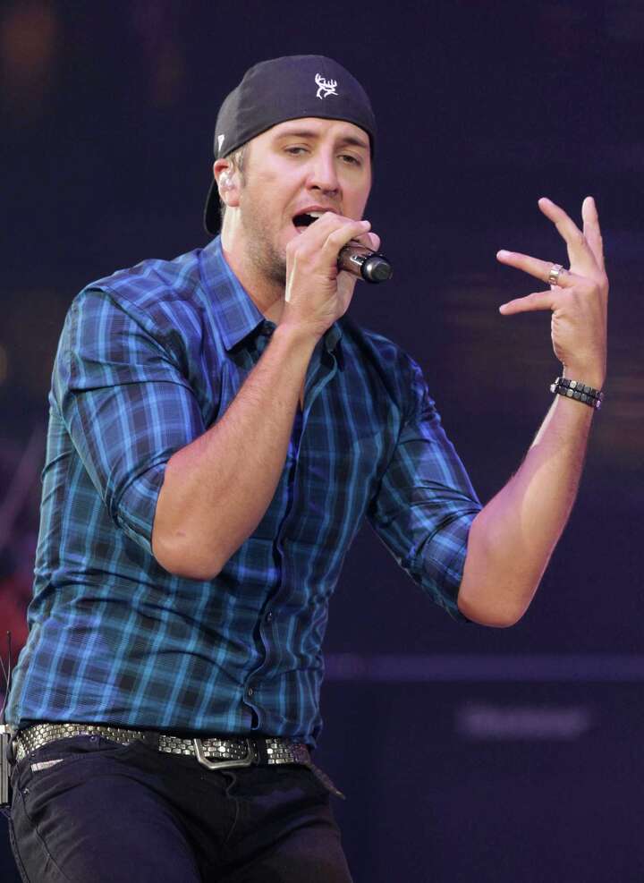 Final act: Luke Bryan sends RodeoHouston off in style
