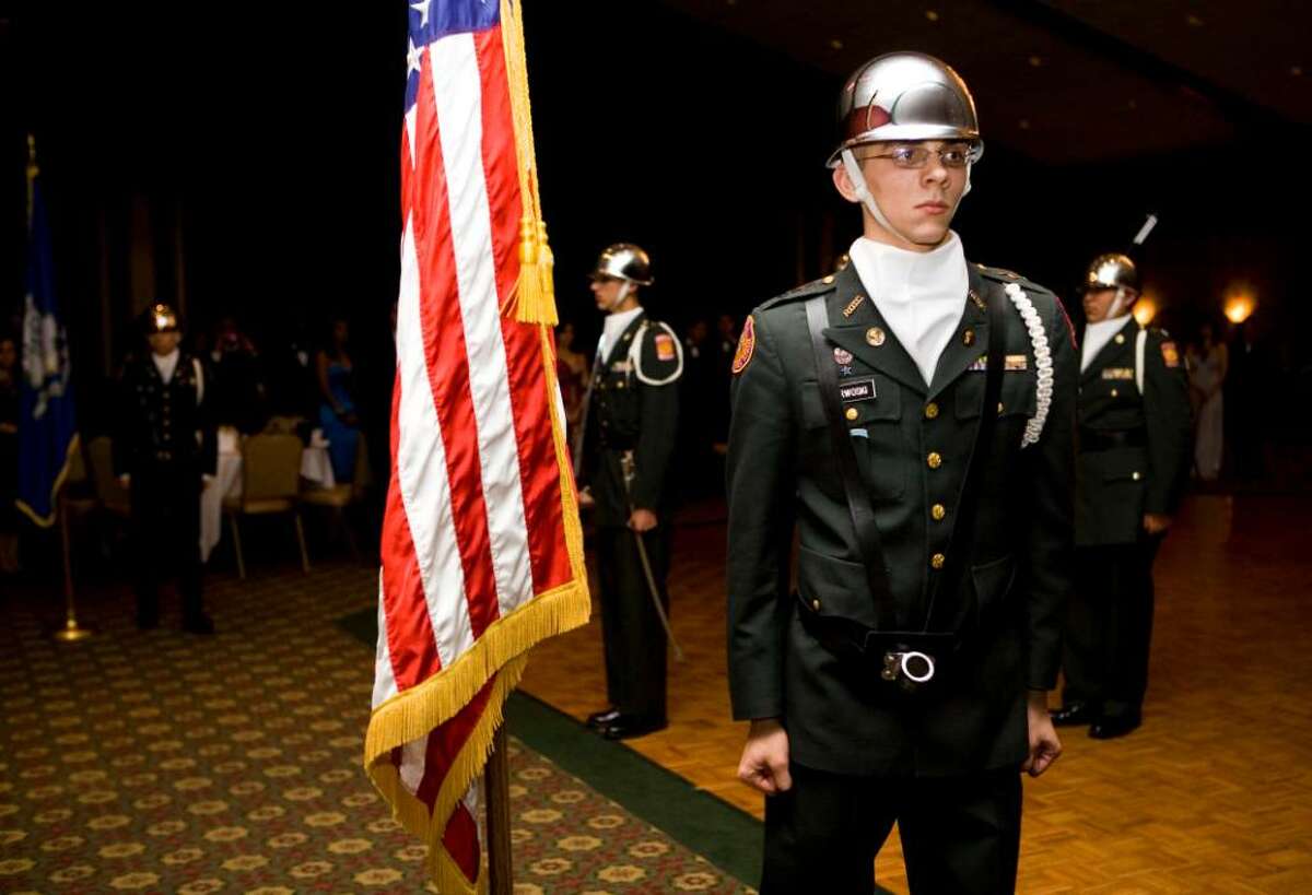 JROTC Military Ball celebrates tradition
