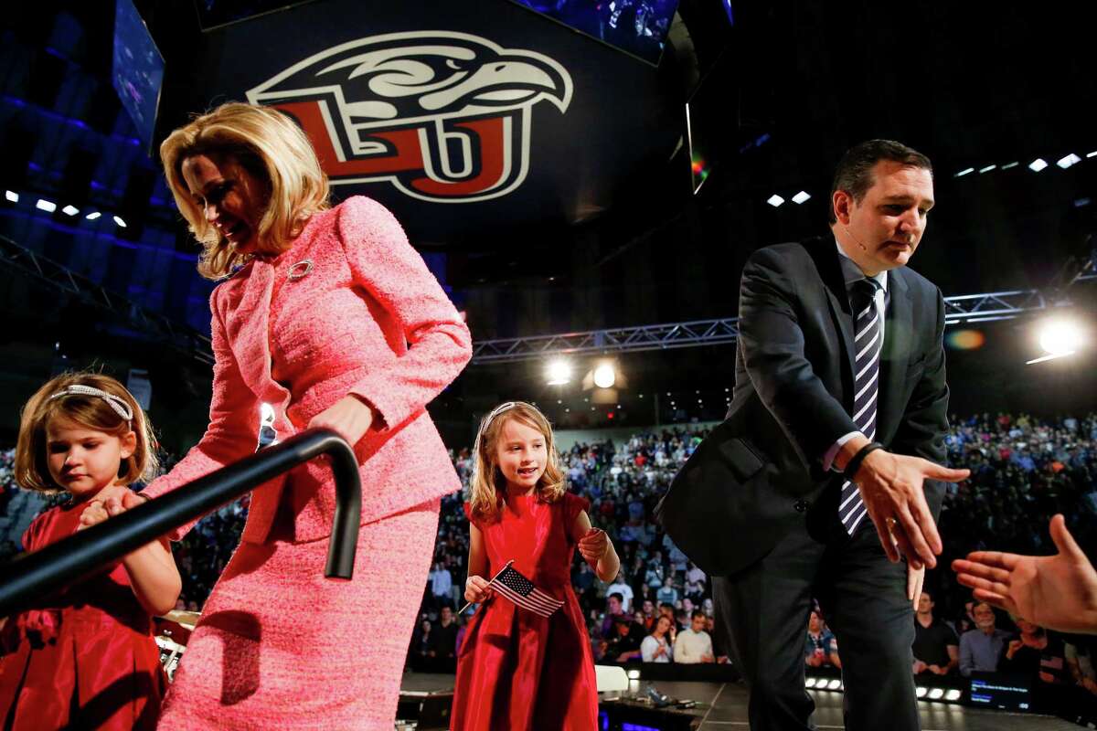 Cruz brings presidential campaign home to Houston
