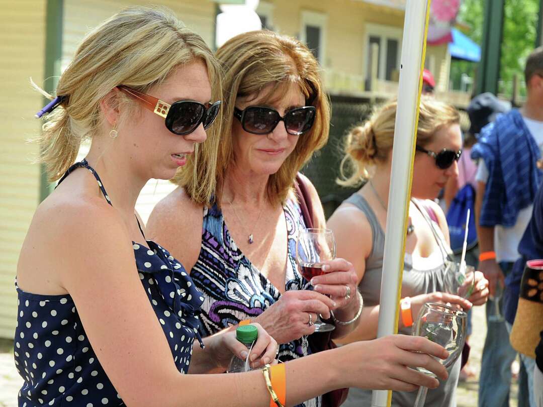 Wine and art on tap in Old Town Spring