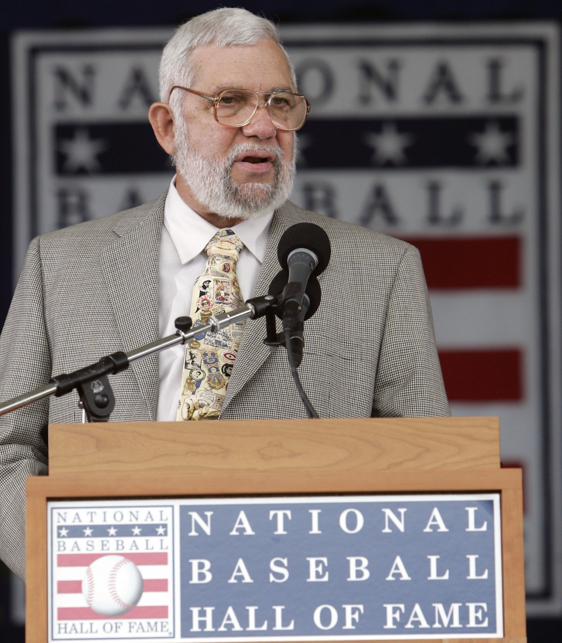Writer Nick Peters, honored in Baseball Hall of Fame, dies at 75