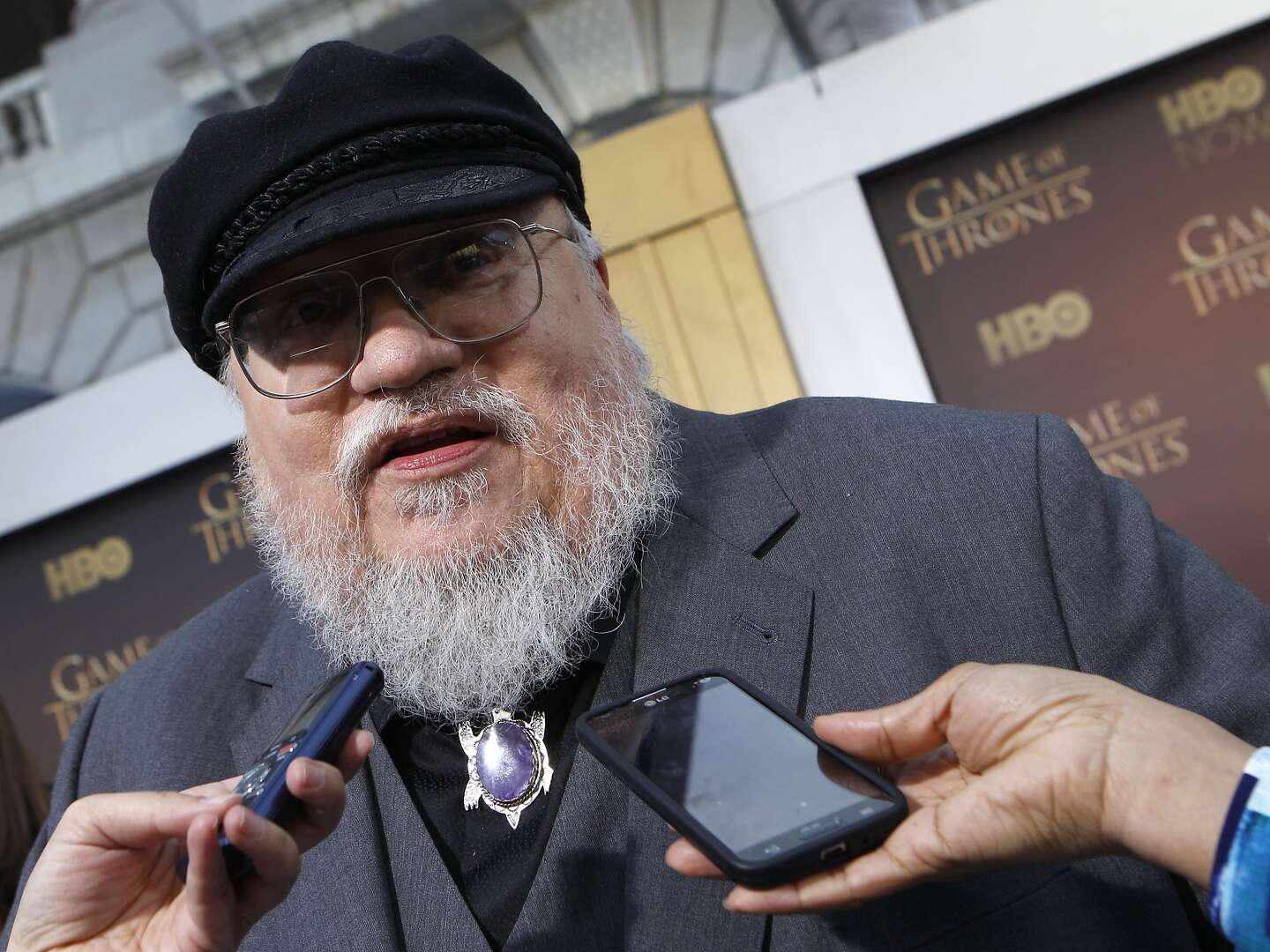 'Game of Thrones' stars light up San Francisco for season 5 premiere