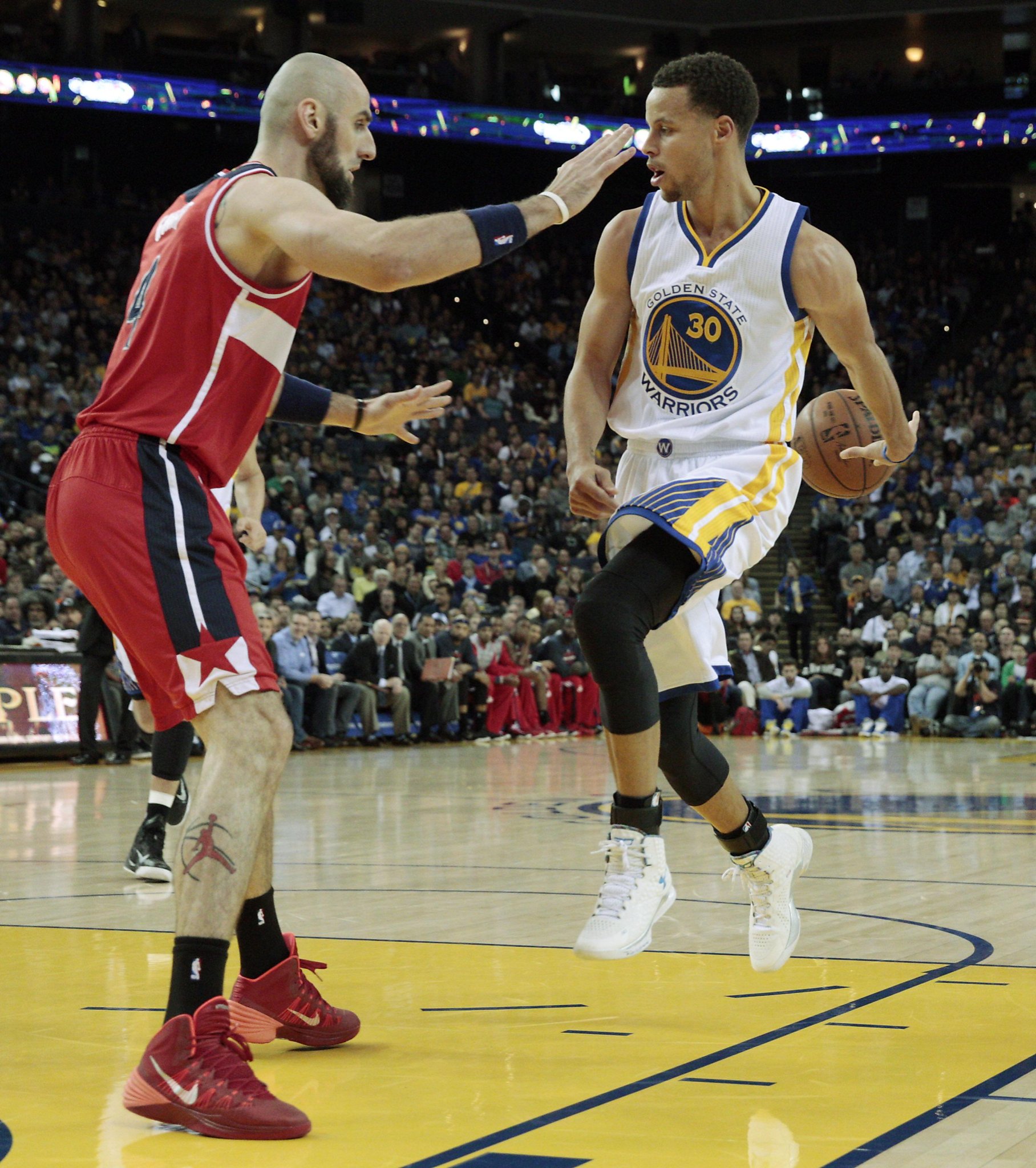 Warriors rout cold-shooting Wizards