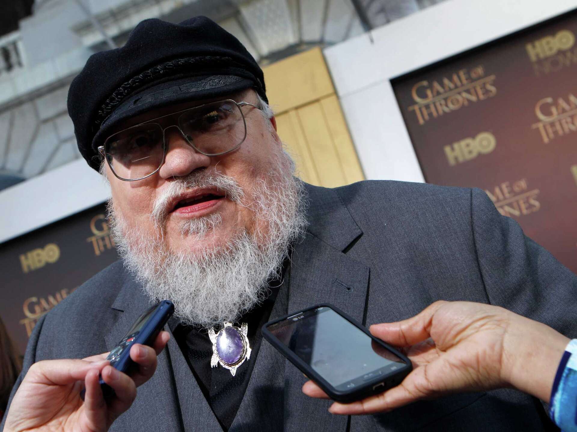 'Game of Thrones’ cast gets frenzied welcome