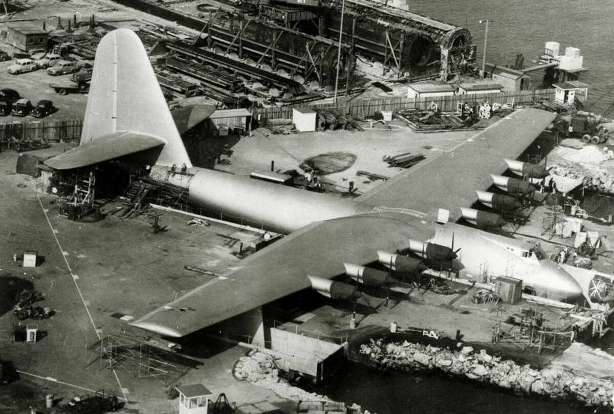 Boeing patents strange-looking plane that could fly for years